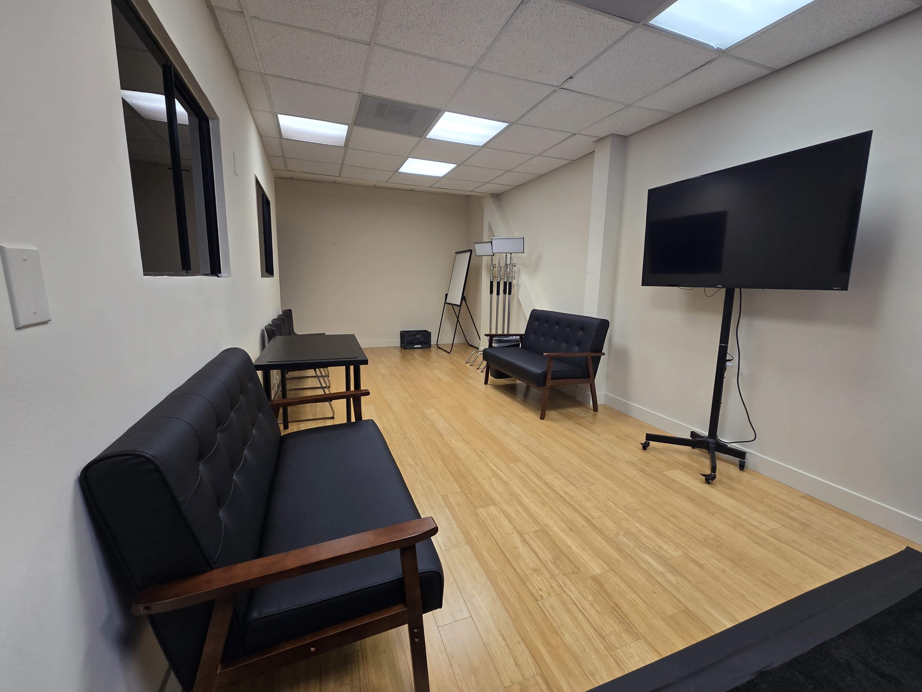 Office / Studio + Reception Area, West Toluca Lake, CA | Off-Site ...