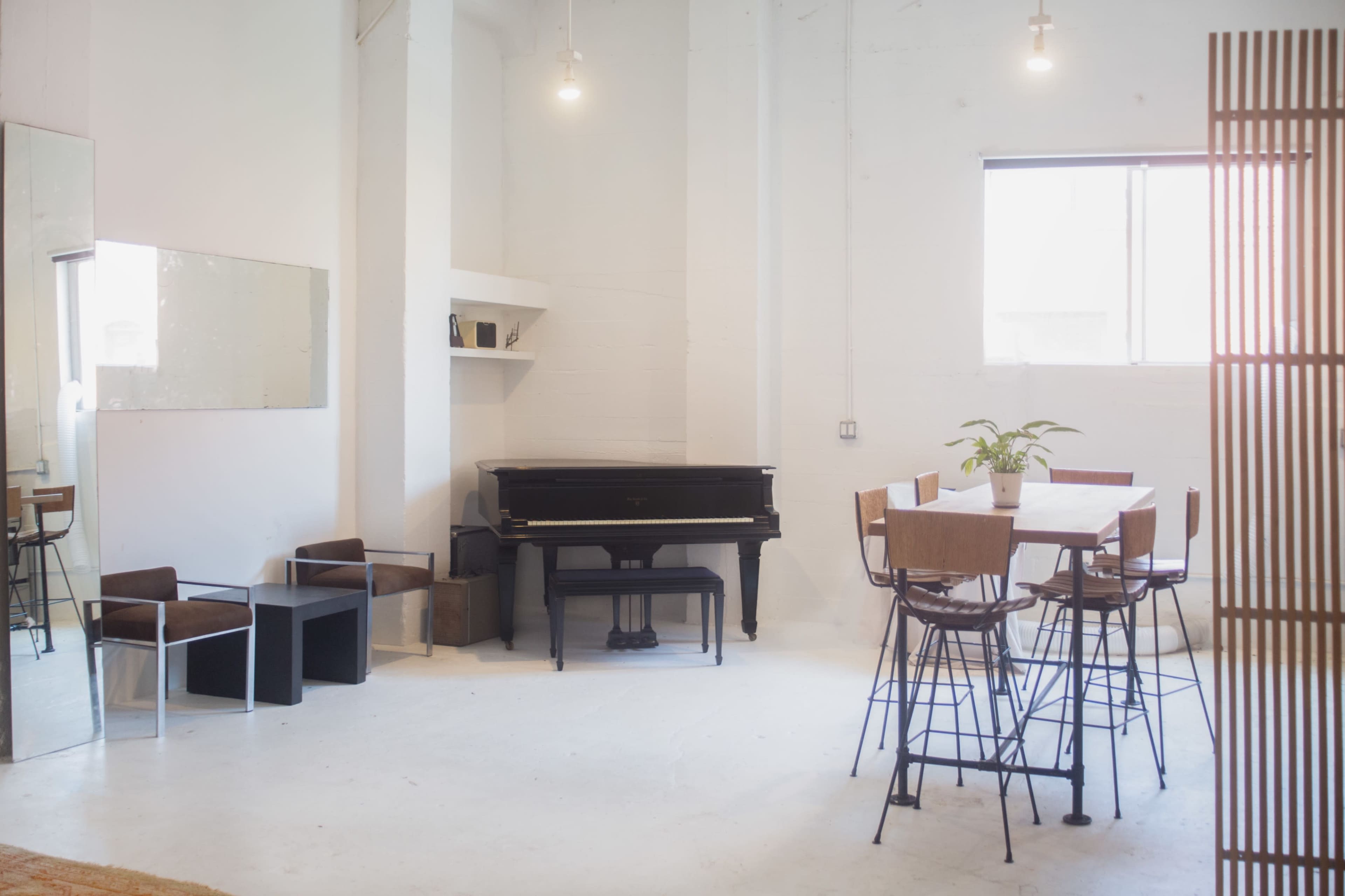 Xanadü Studios | Large Arts District Photo Studio with 20ft Cyc Wall ...