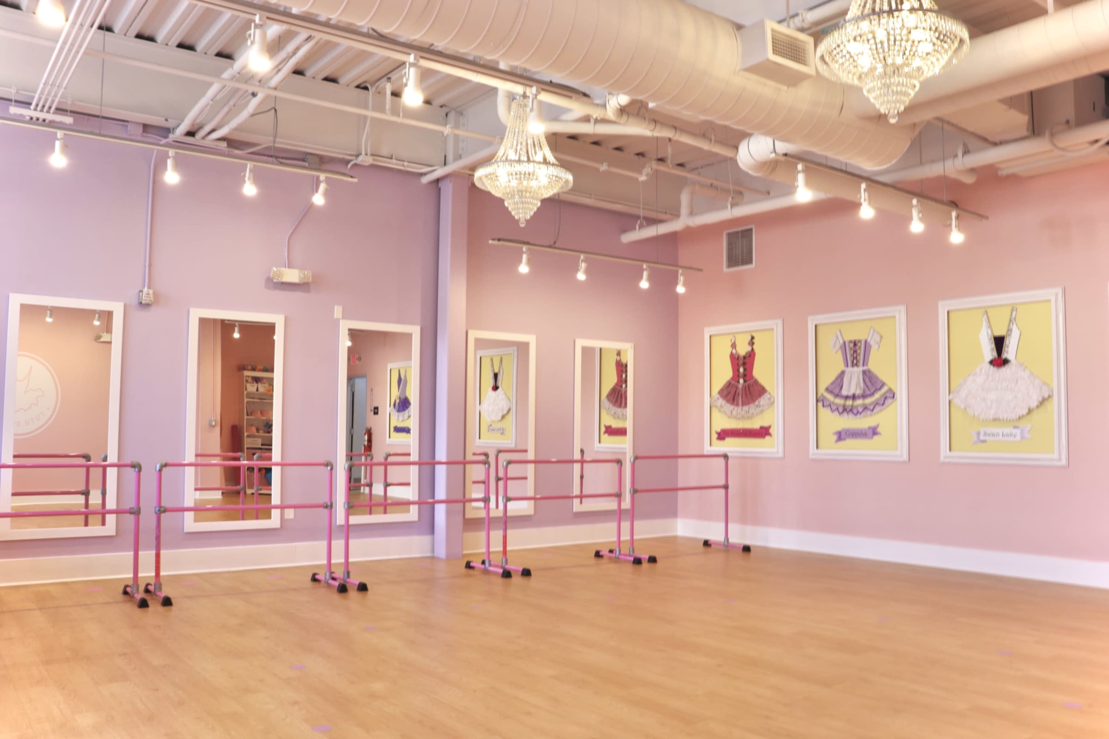 Boutique Studio at Halcyon, Alpharetta, GA | Event | Peerspace