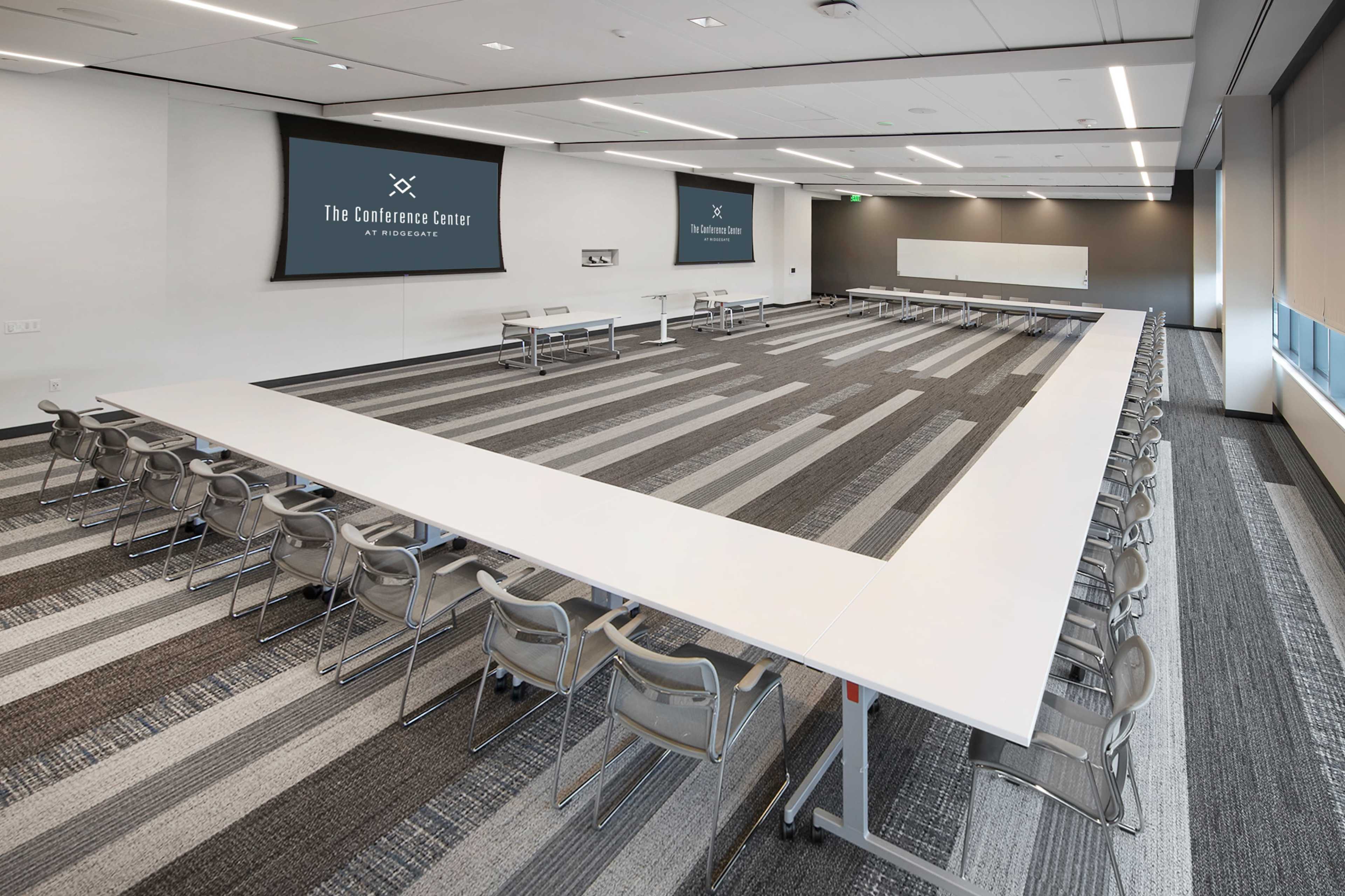 Premier Modern Conference Room, Lone Tree, CO | Event | Peerspace