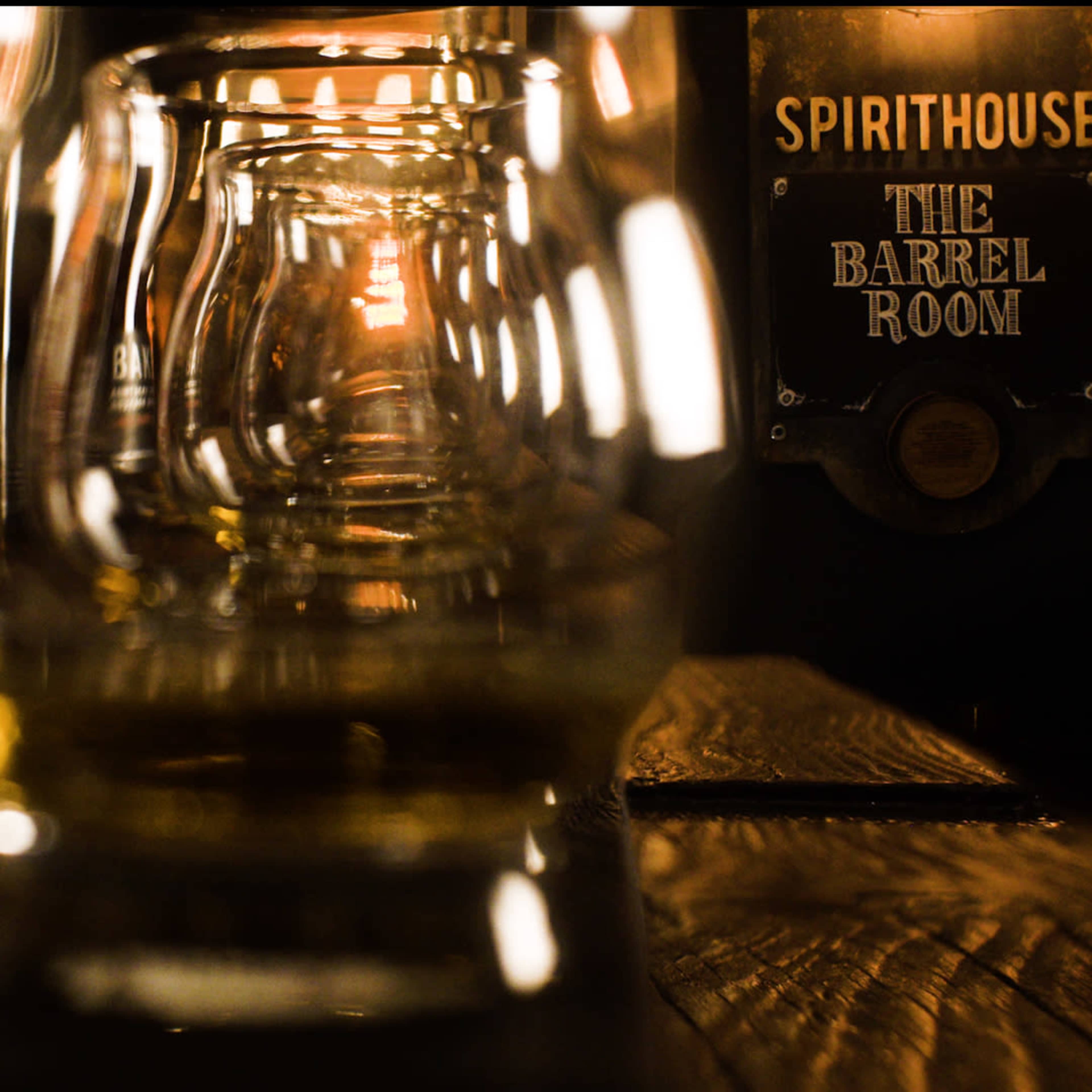 Downtown Bar With Industrial Rustic Vibes., Toronto | Event | Peerspace