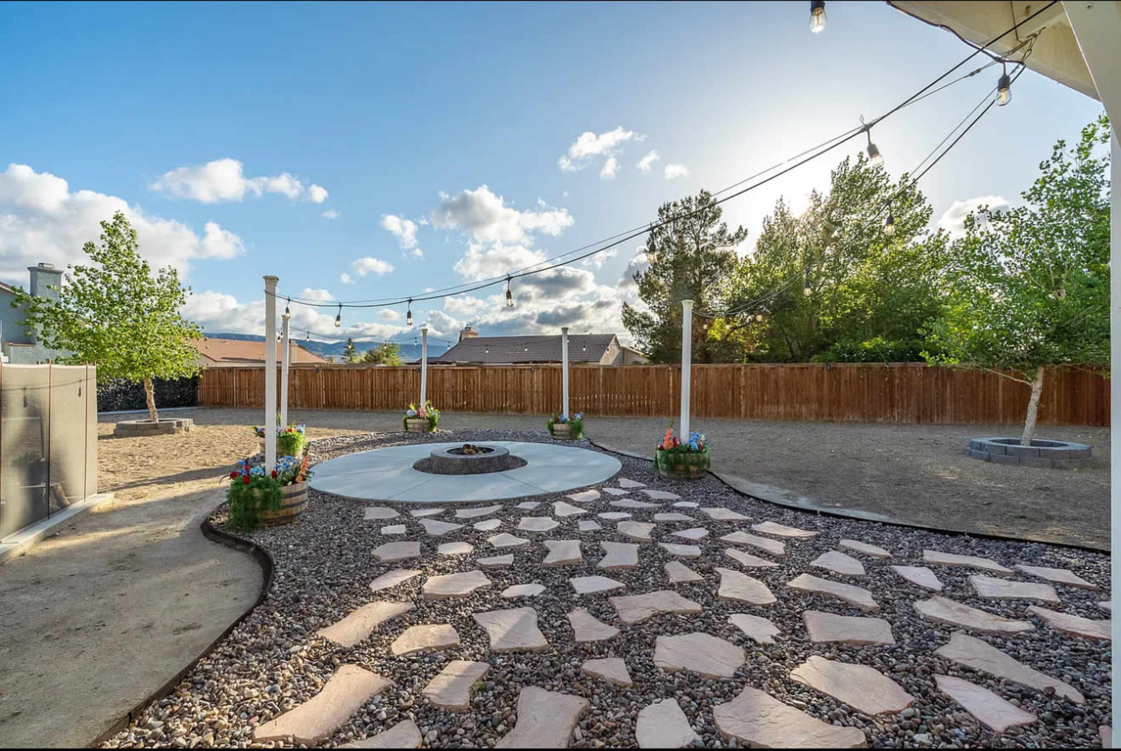 Expansive 10,000+ Sq Ft Outdoor Oasis – Perfect for Events, Shoots ...