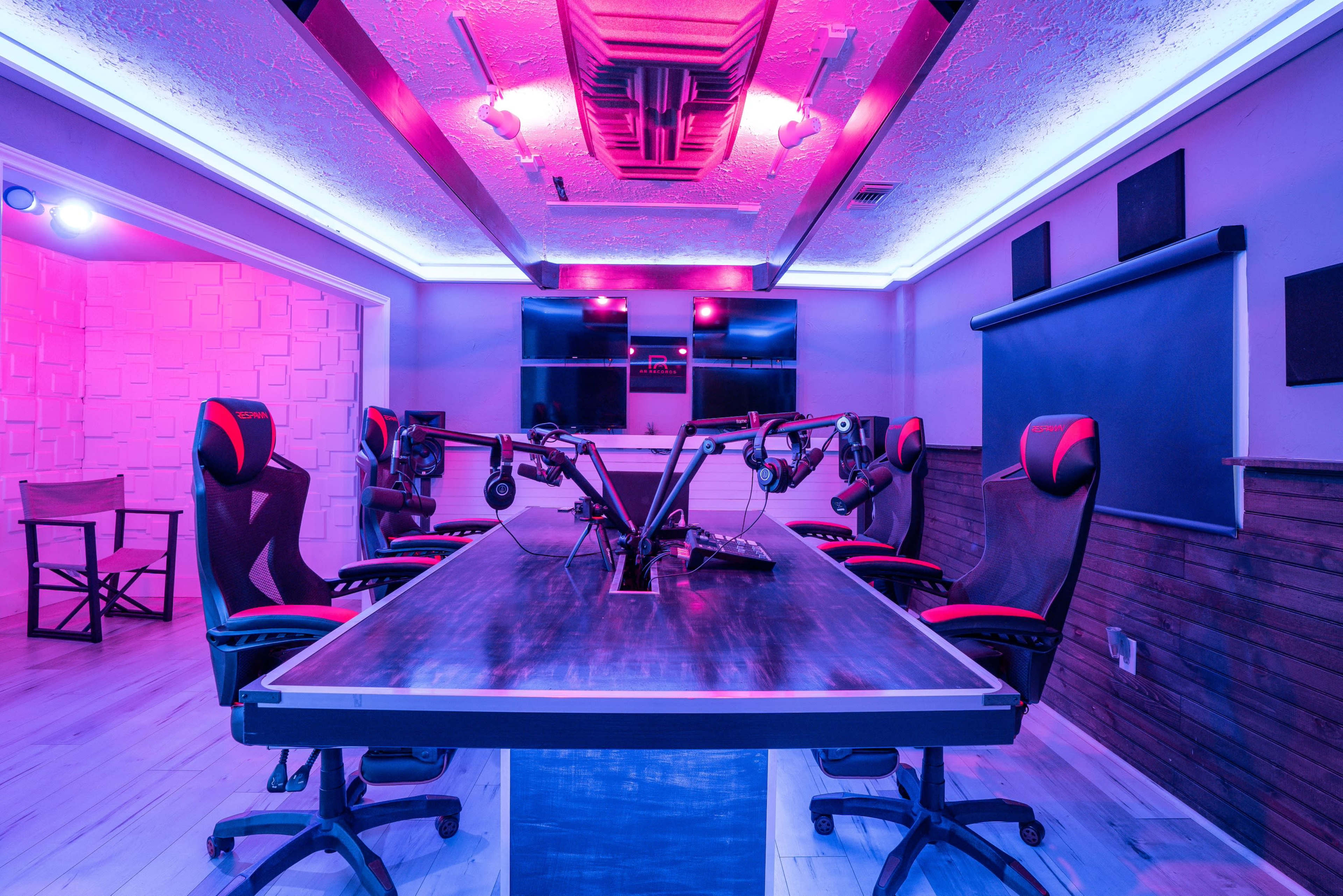 Podcast Recording Studio near Memorial City, Houston, TX | Production ...