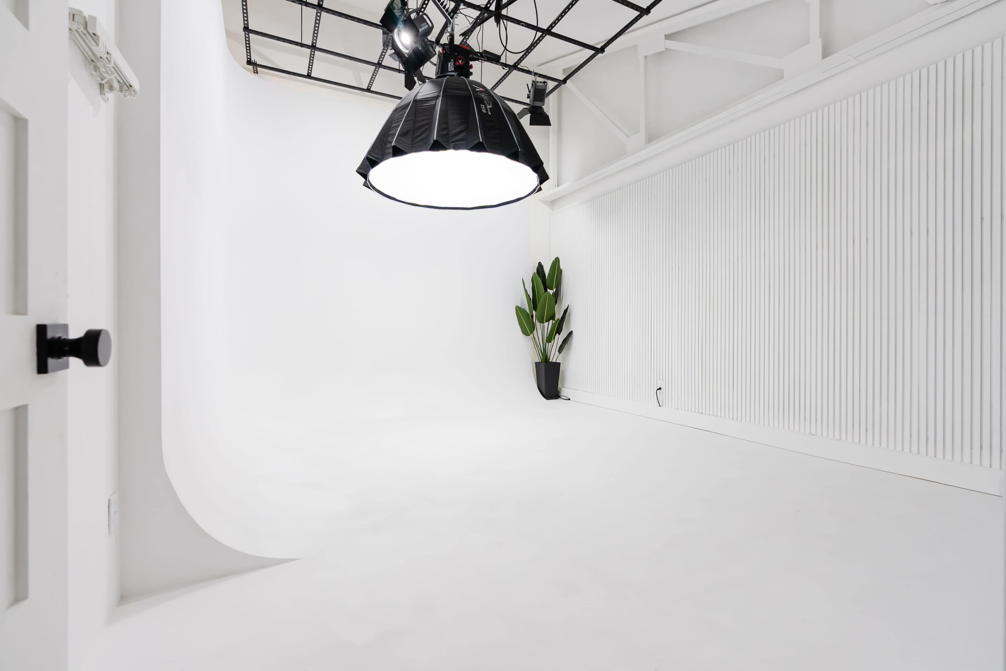 Media Pouch Studios | Photo/Video Cyc Wall Studio – RGB Lit, Austin, TX ...