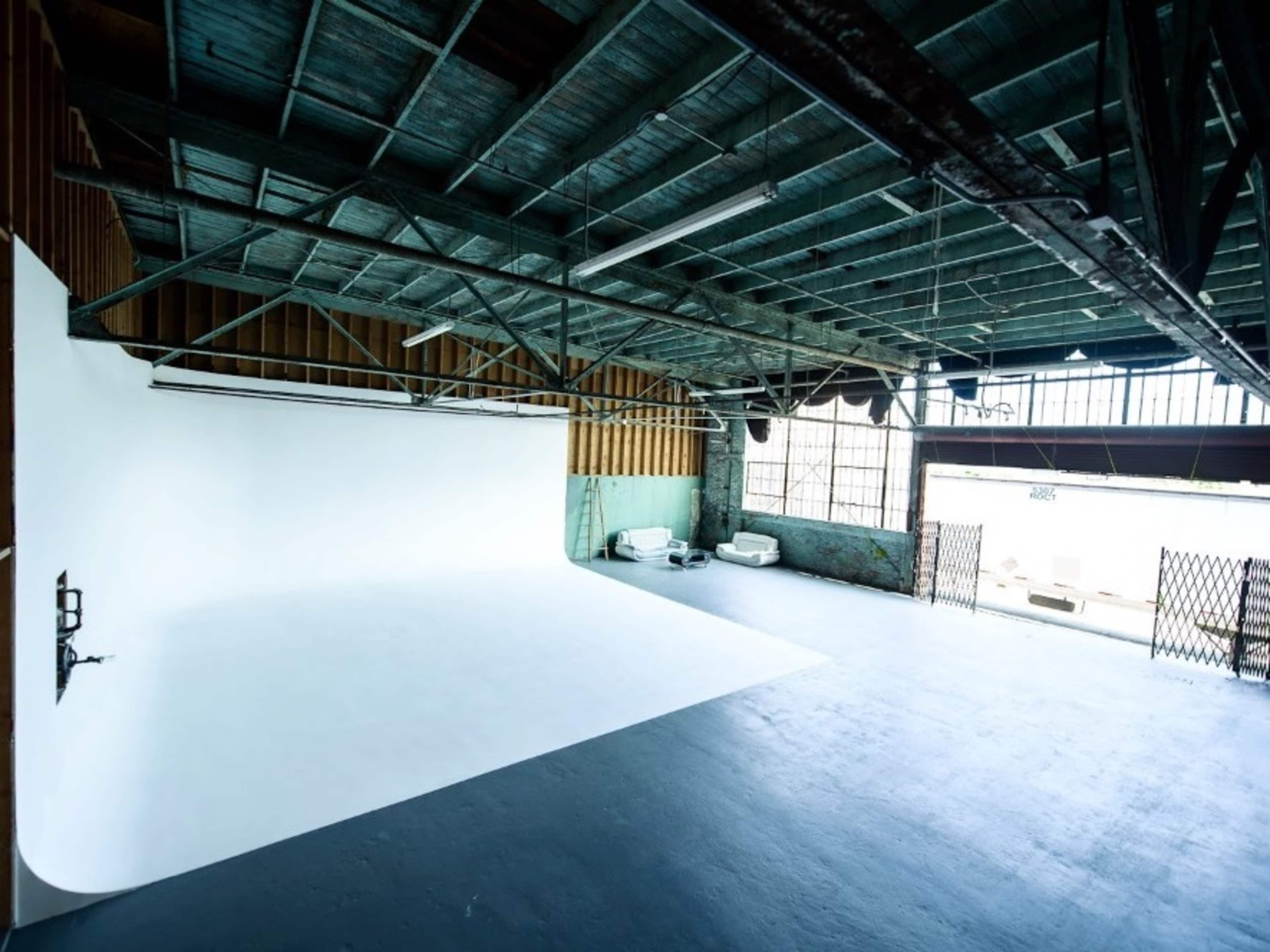 RAW Stage Creative Warehouse Studio, Los Angeles, CA | Production ...