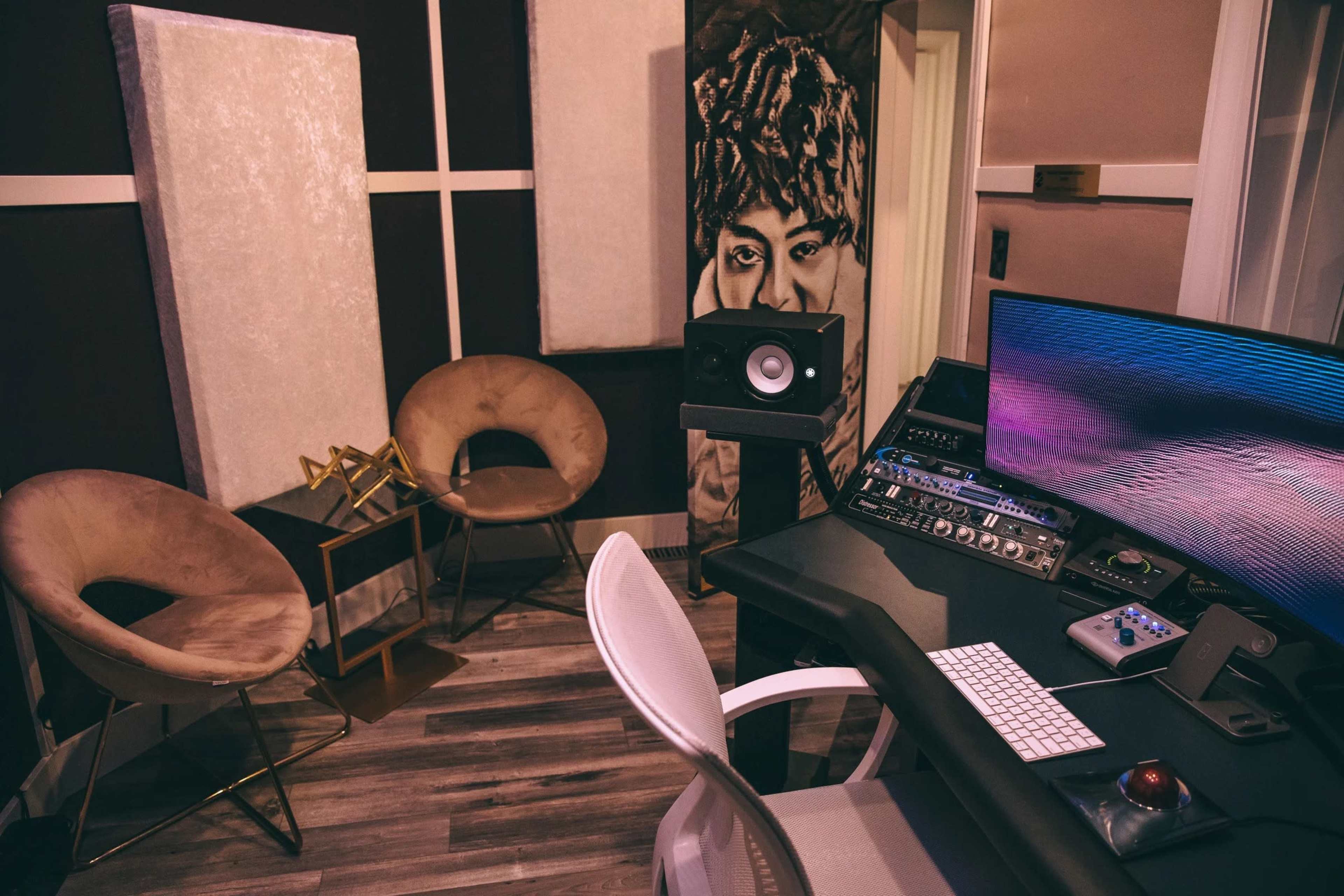 Vibey "Purple Haze" Recording Studio, Cincinnati, OH | Production ...