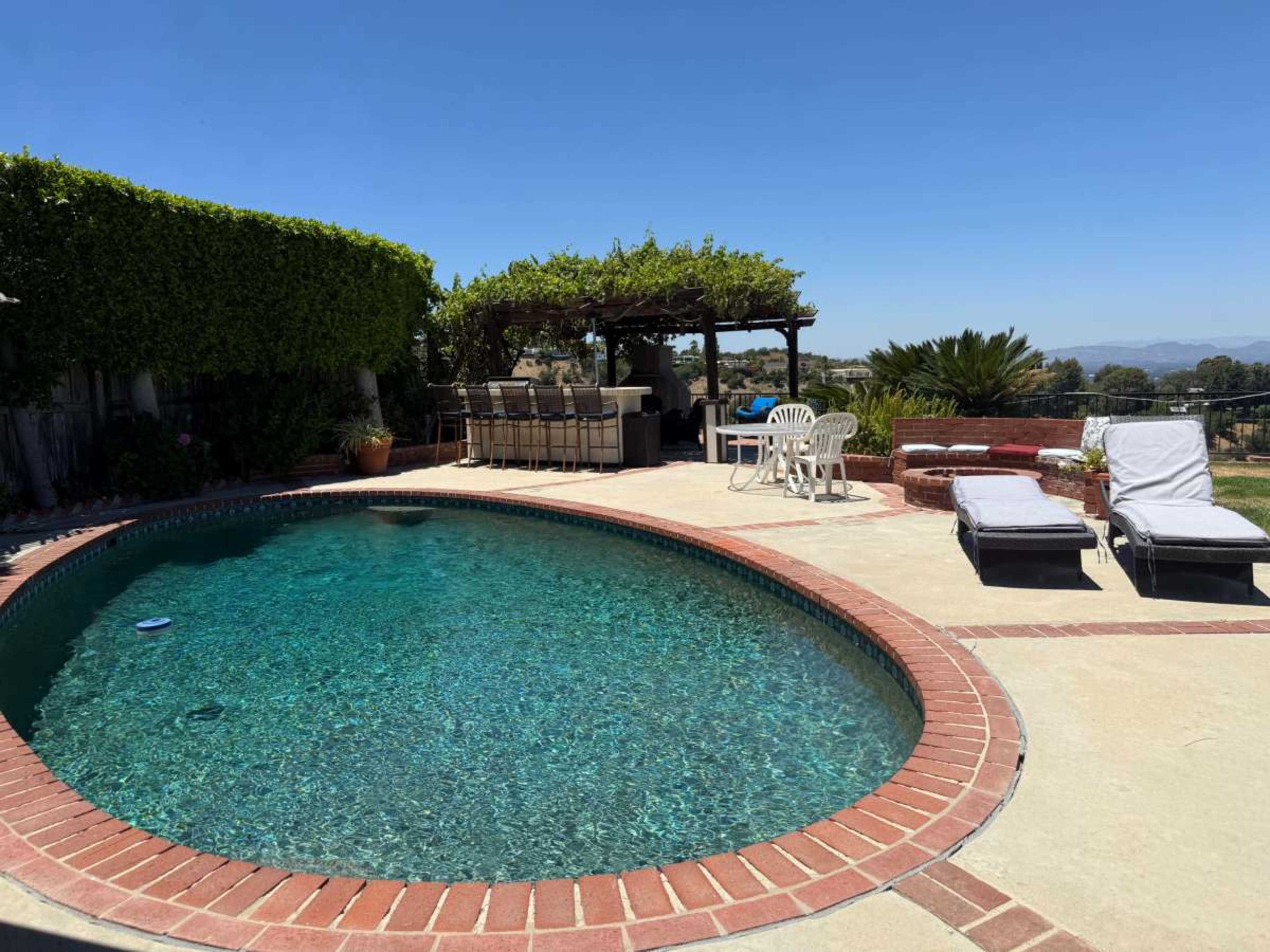 The Ridge Compound | Beautiful House In The Hills, Sherman oaks, CA ...