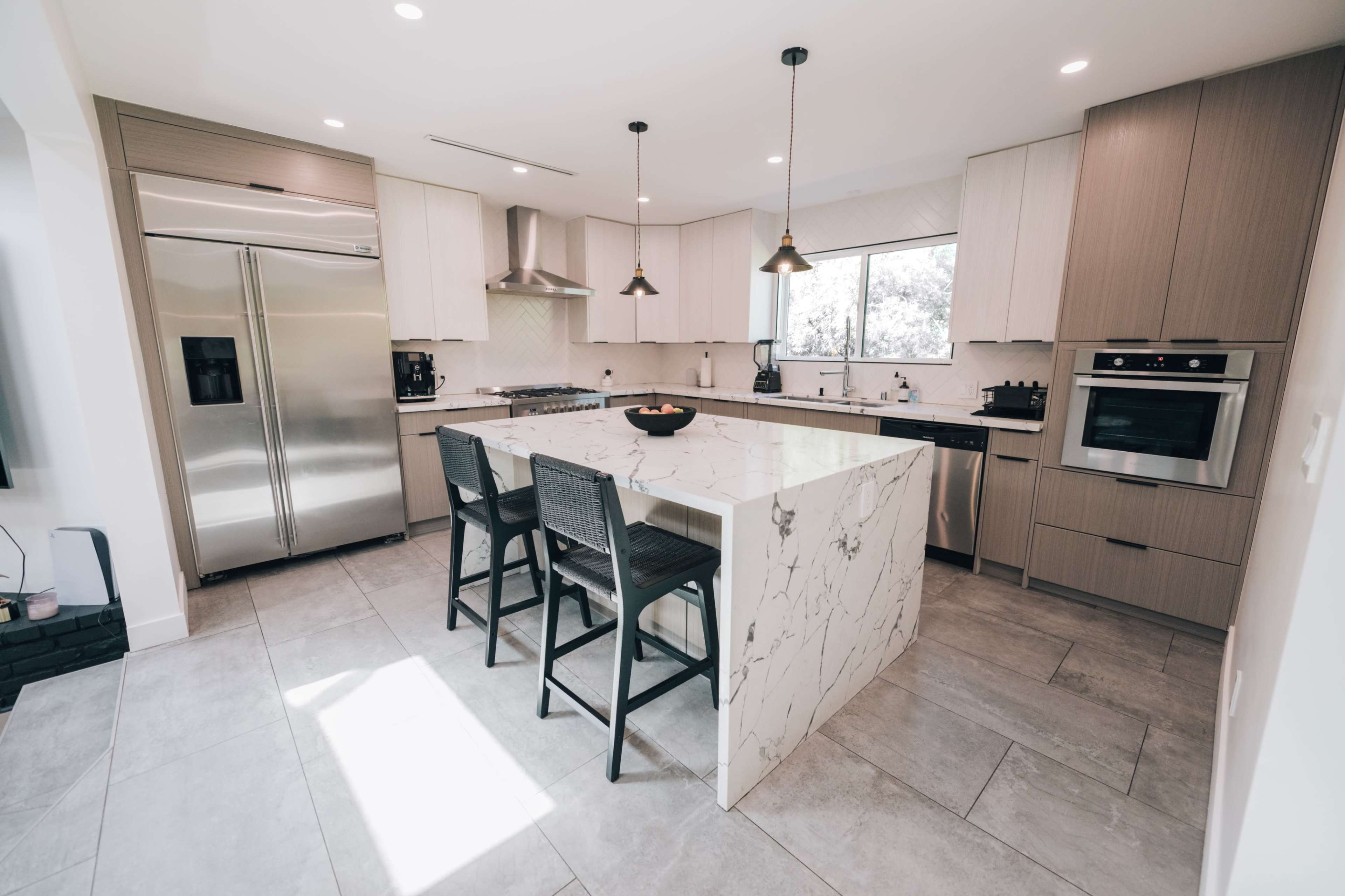 Creator Space with Natural Light, Open Kitchen, & Podcast Space in ...