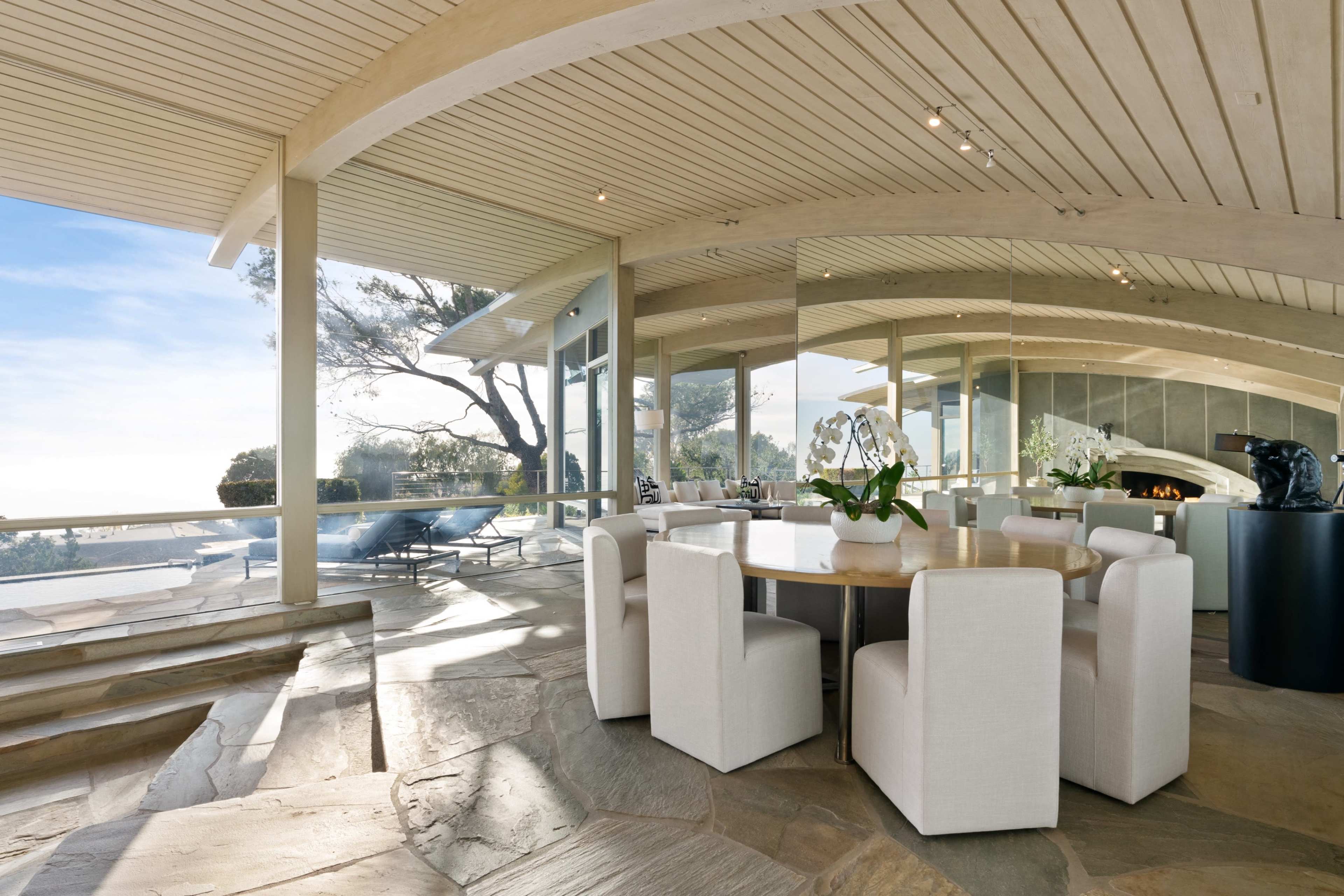 Cole Place - Private Architectural Masterpiece in Trousdale Estates ...