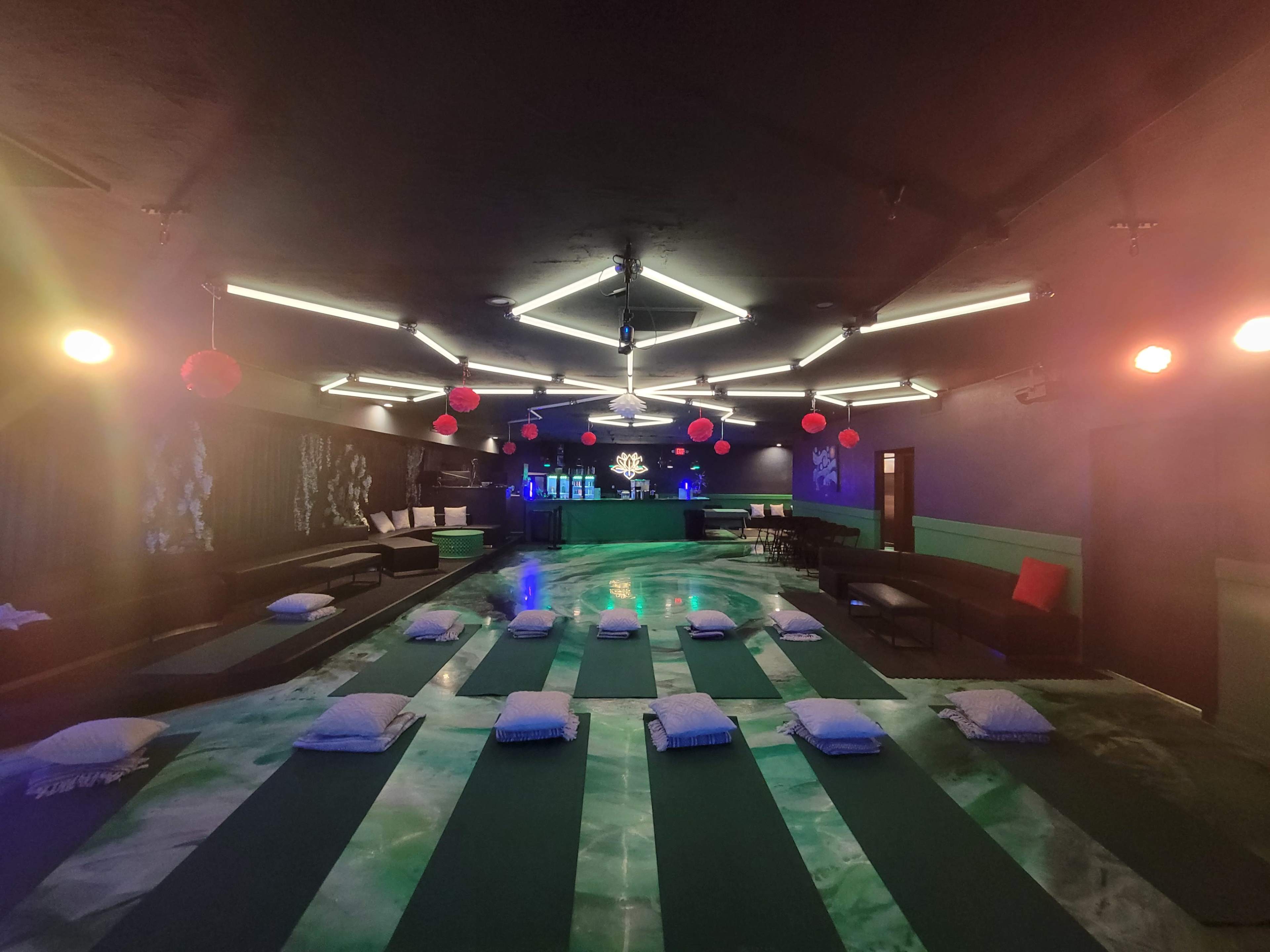 humankind center | This Immersive, Modern, and Versatile Downstairs ...