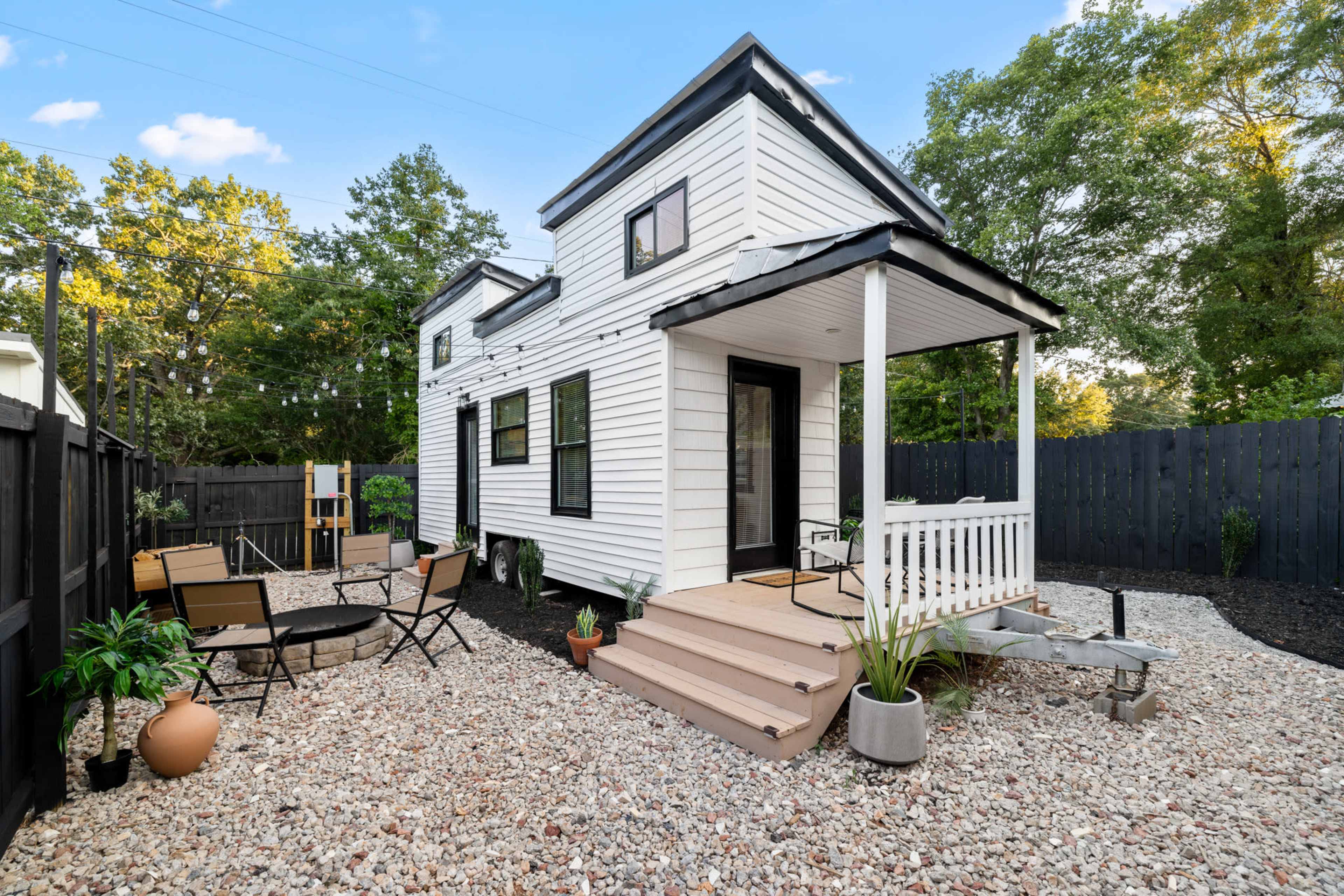 The Madison | Bright & Modern Tiny Home | Perfect for Creative Shoots ...