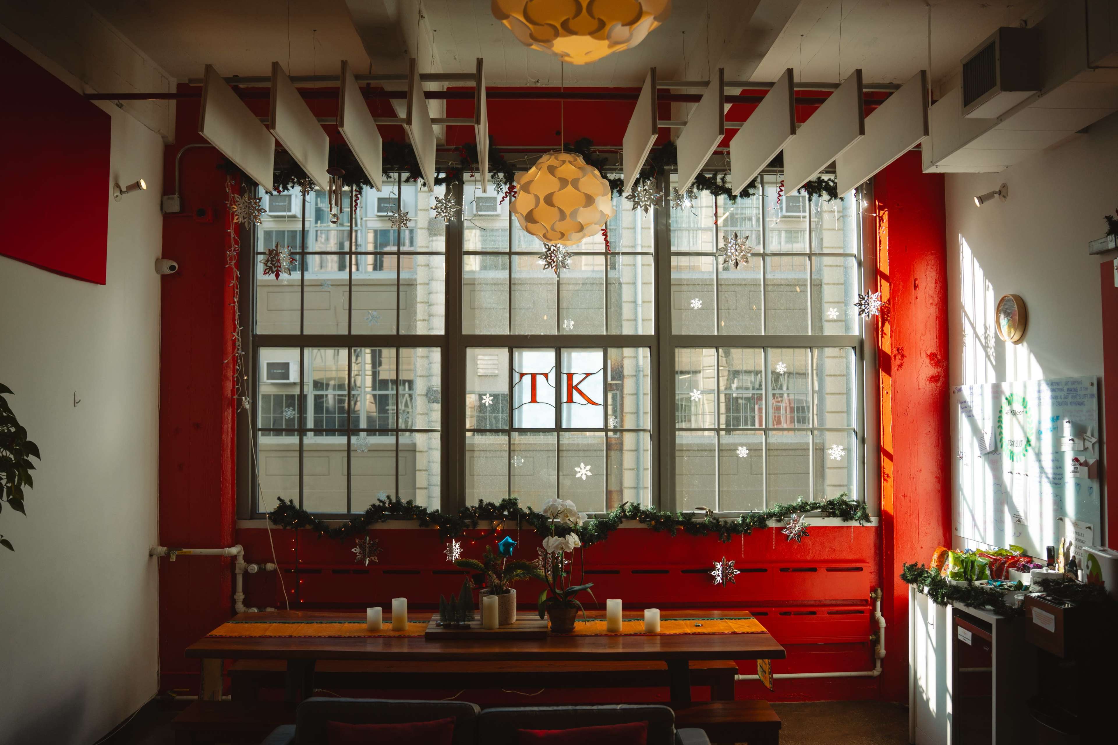 Terry Knickerbocker Studio | Industrial Brooklyn Studio, Brooklyn, NY | Production | Peerspace