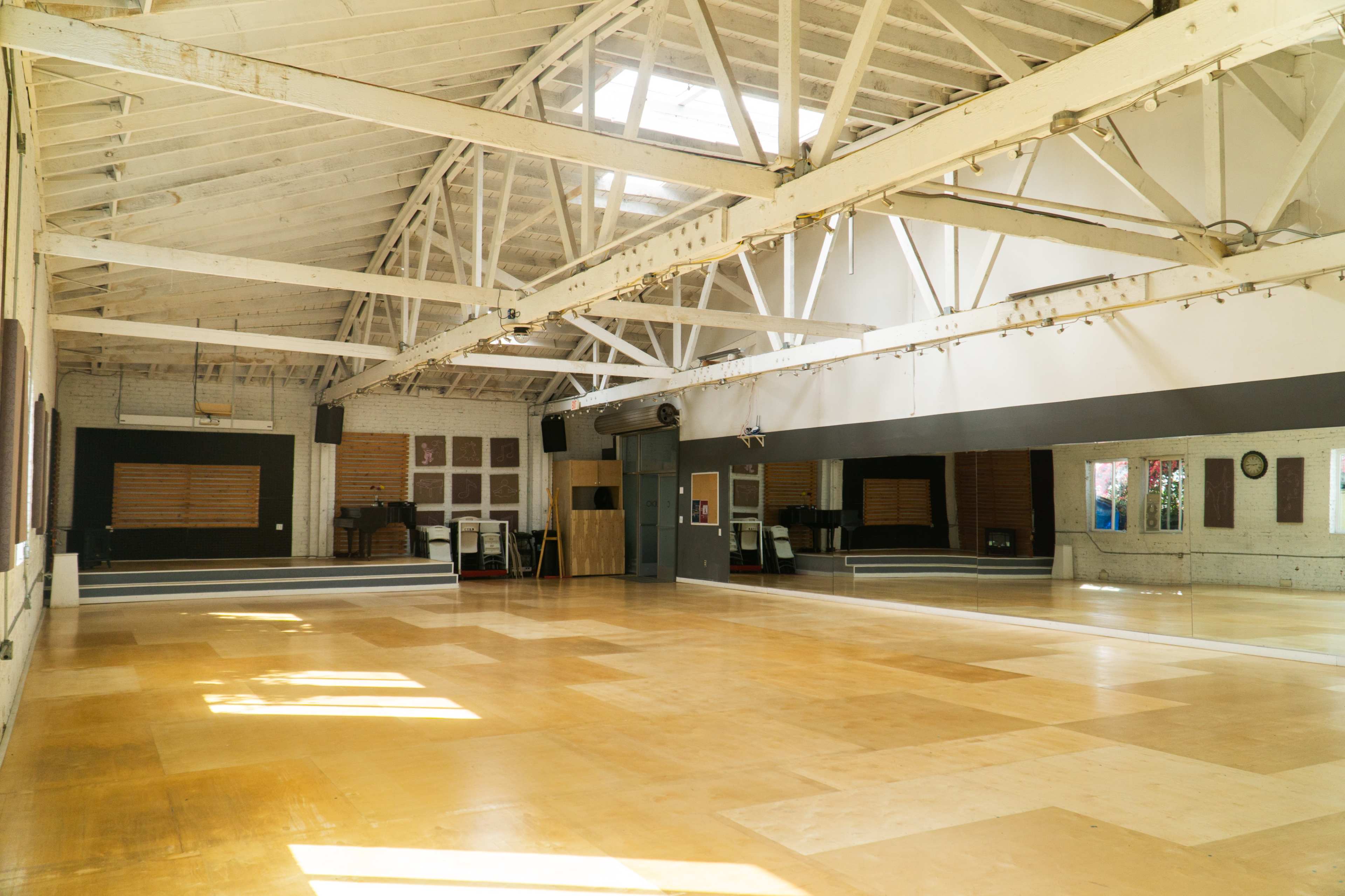 ENTIRE 5,000 sq ft Warehouse Dance Studio Space with Kitchen, Stage ...