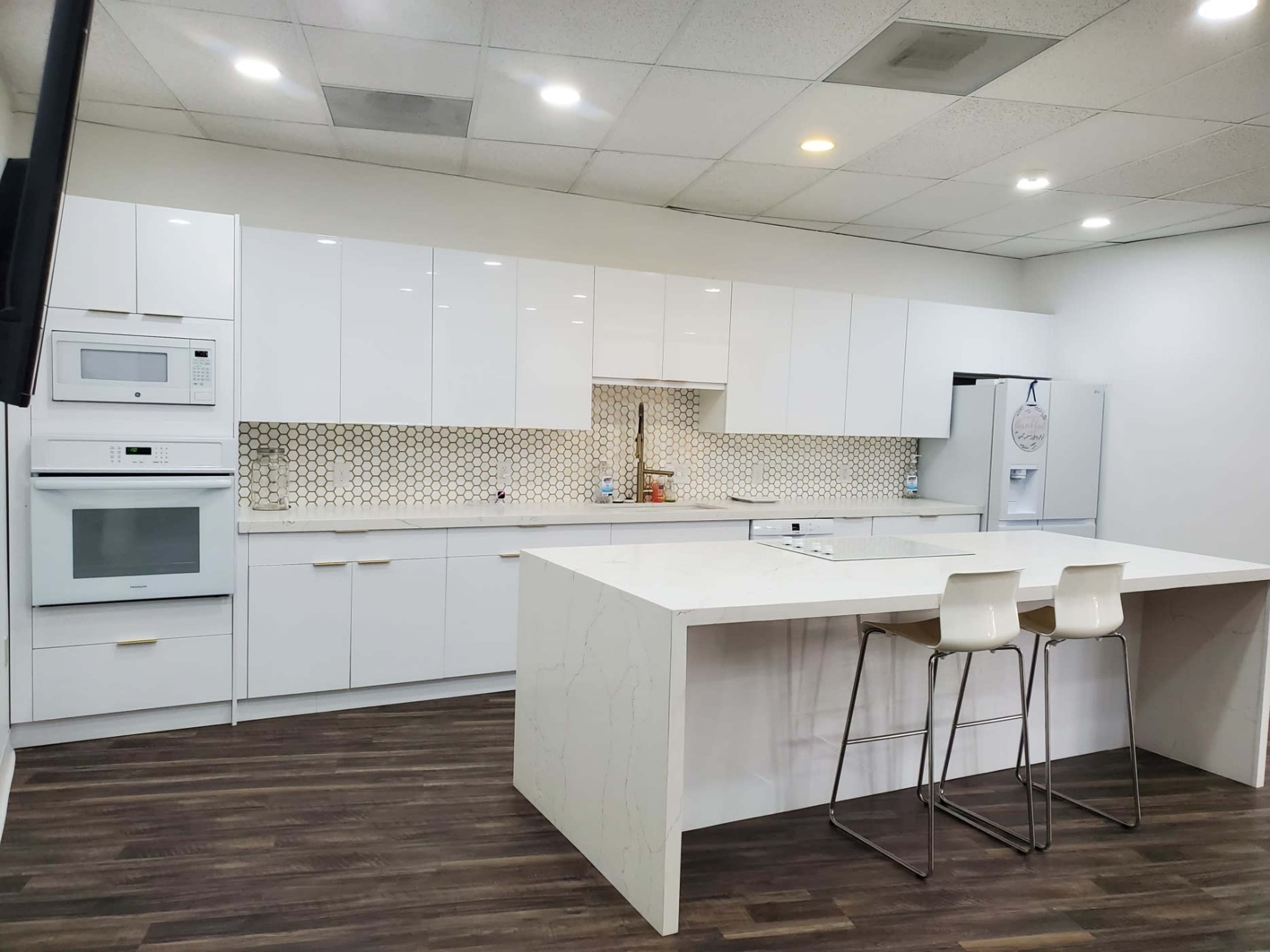 Gorgeous Kitchen for Food Preparation and Content Creation, Houston, TX ...