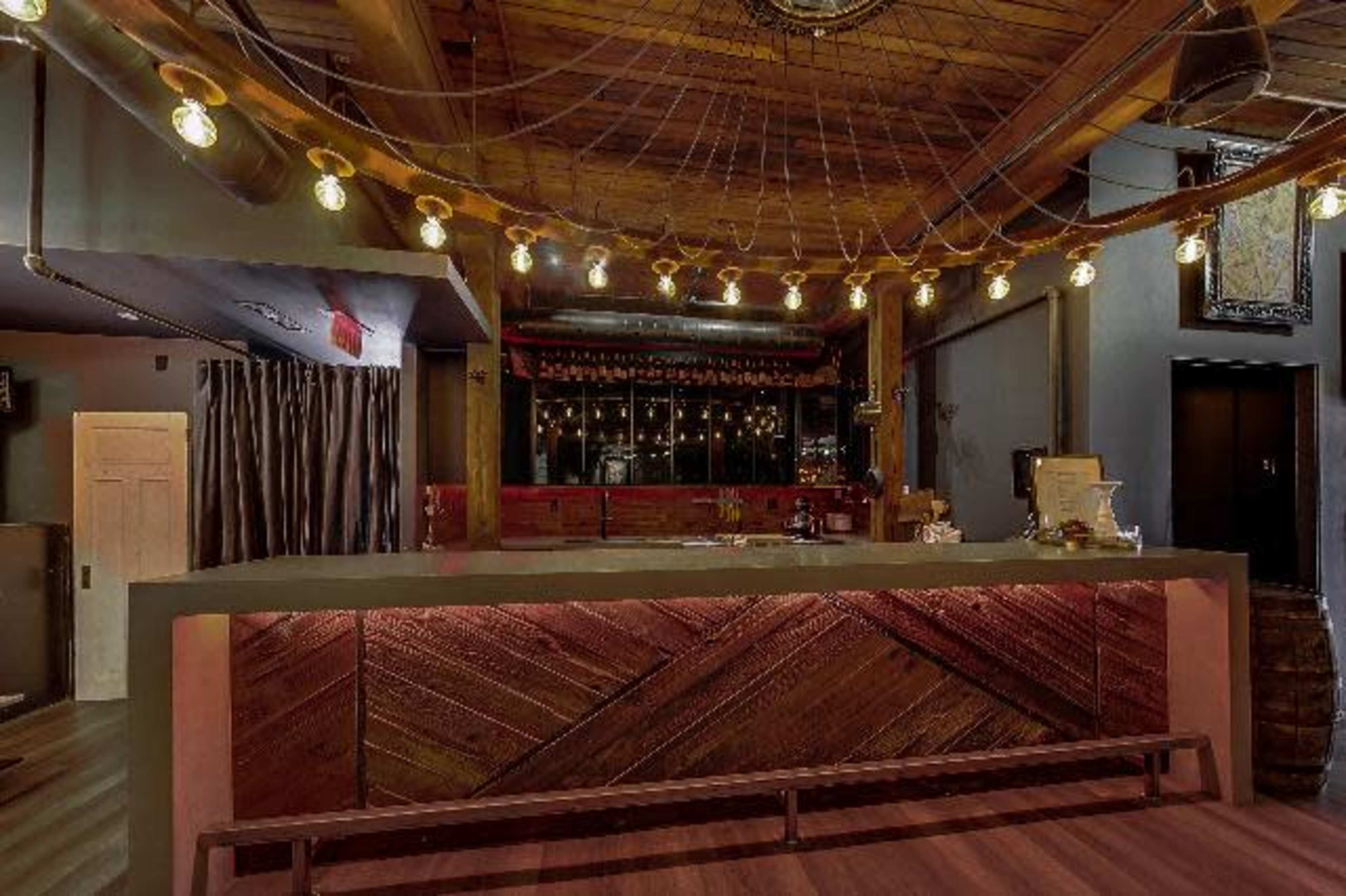 Downtown Bar With Industrial Rustic Vibes., Toronto | Event | Peerspace