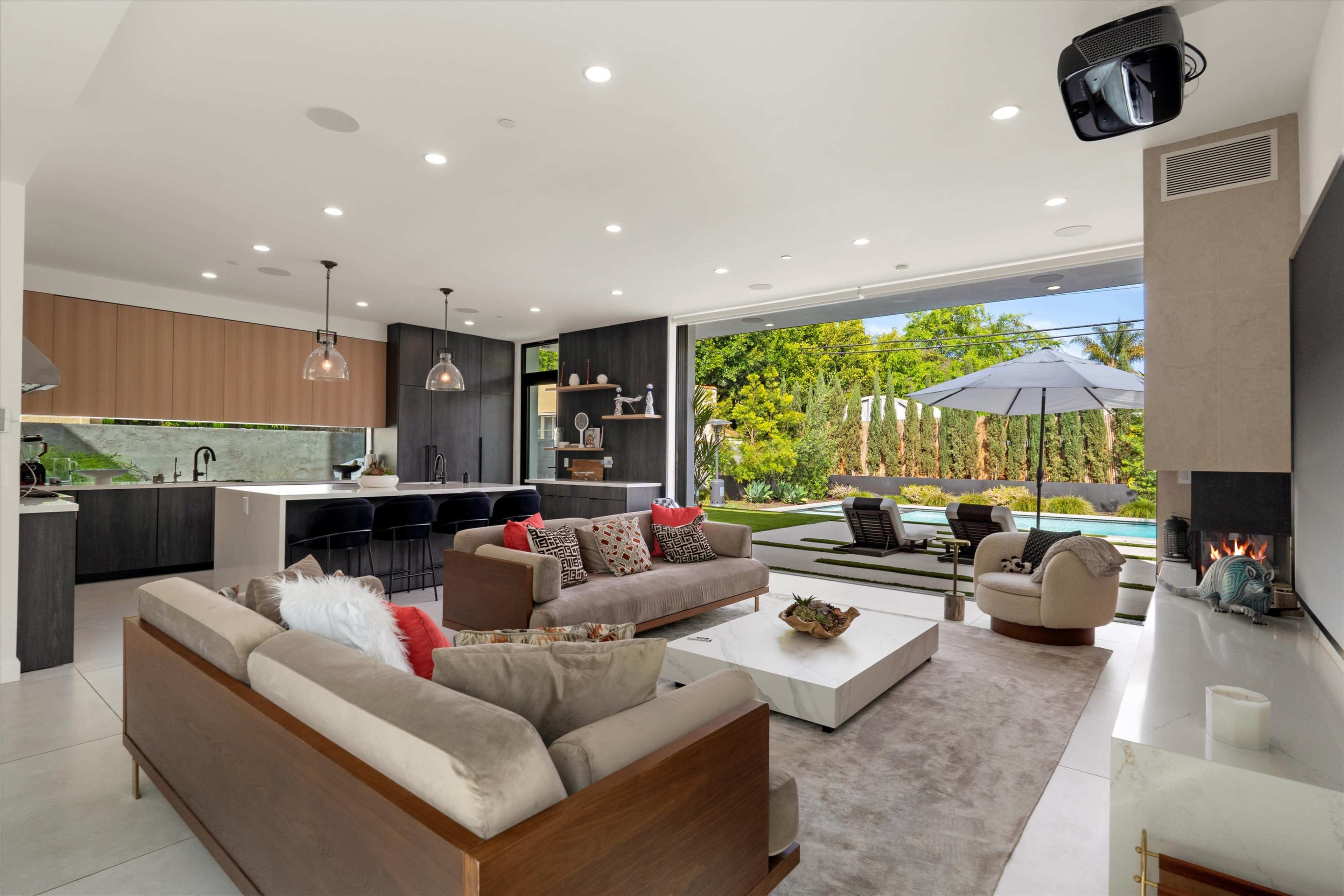 Modern LA West Hollywood Home with Pool & Hot Tub, Los Angeles, CA ...