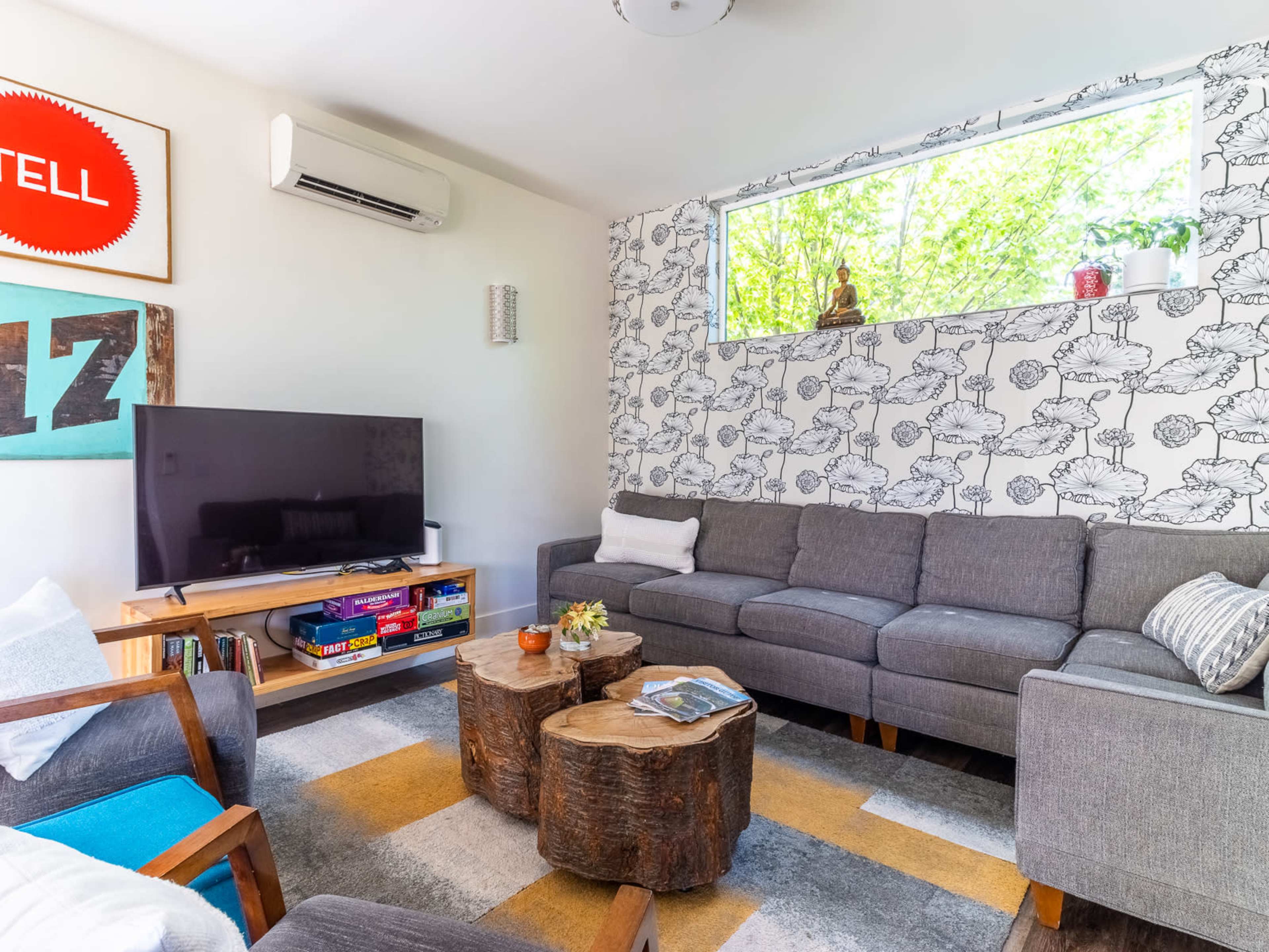 Modern bright house close in to Portland's hip Mississippi Ave ...