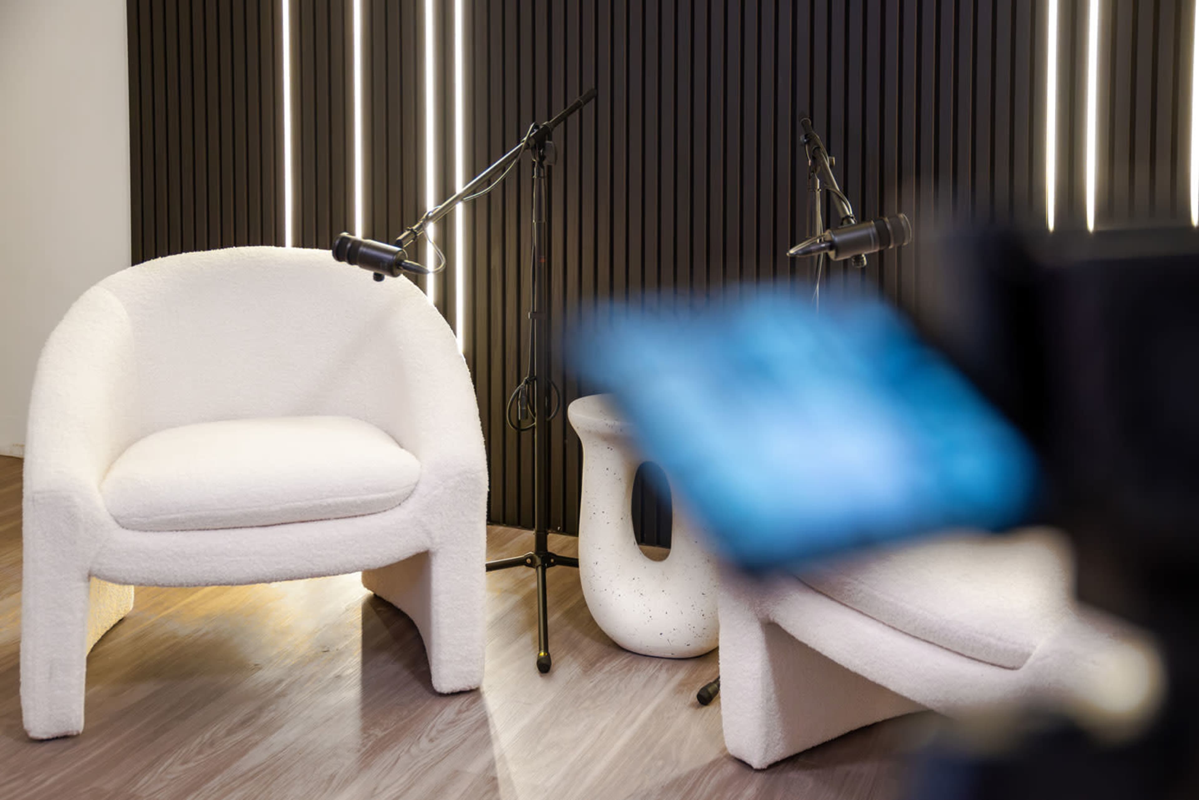 Modern podcast set, Los Angeles, CA | Event | Peerspace