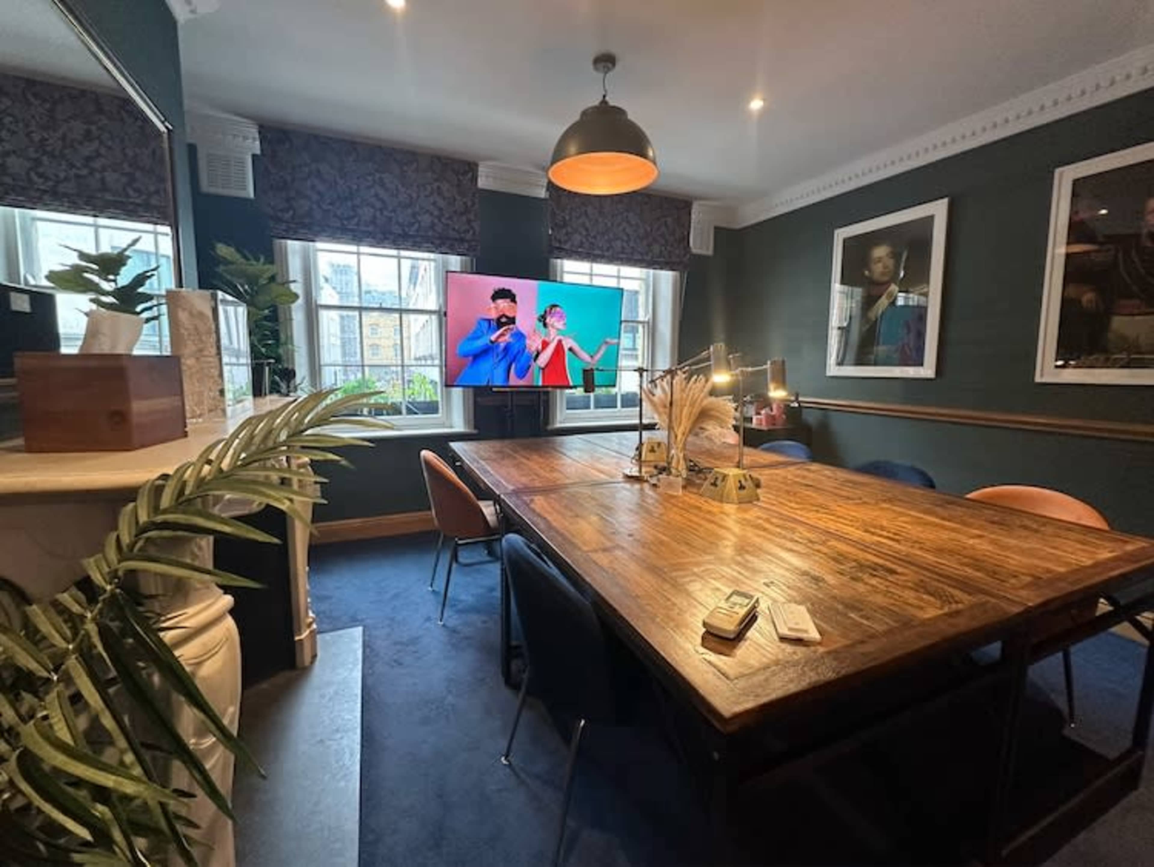 Starstruck HQ | Starstruck HQ, London | Production | Peerspace