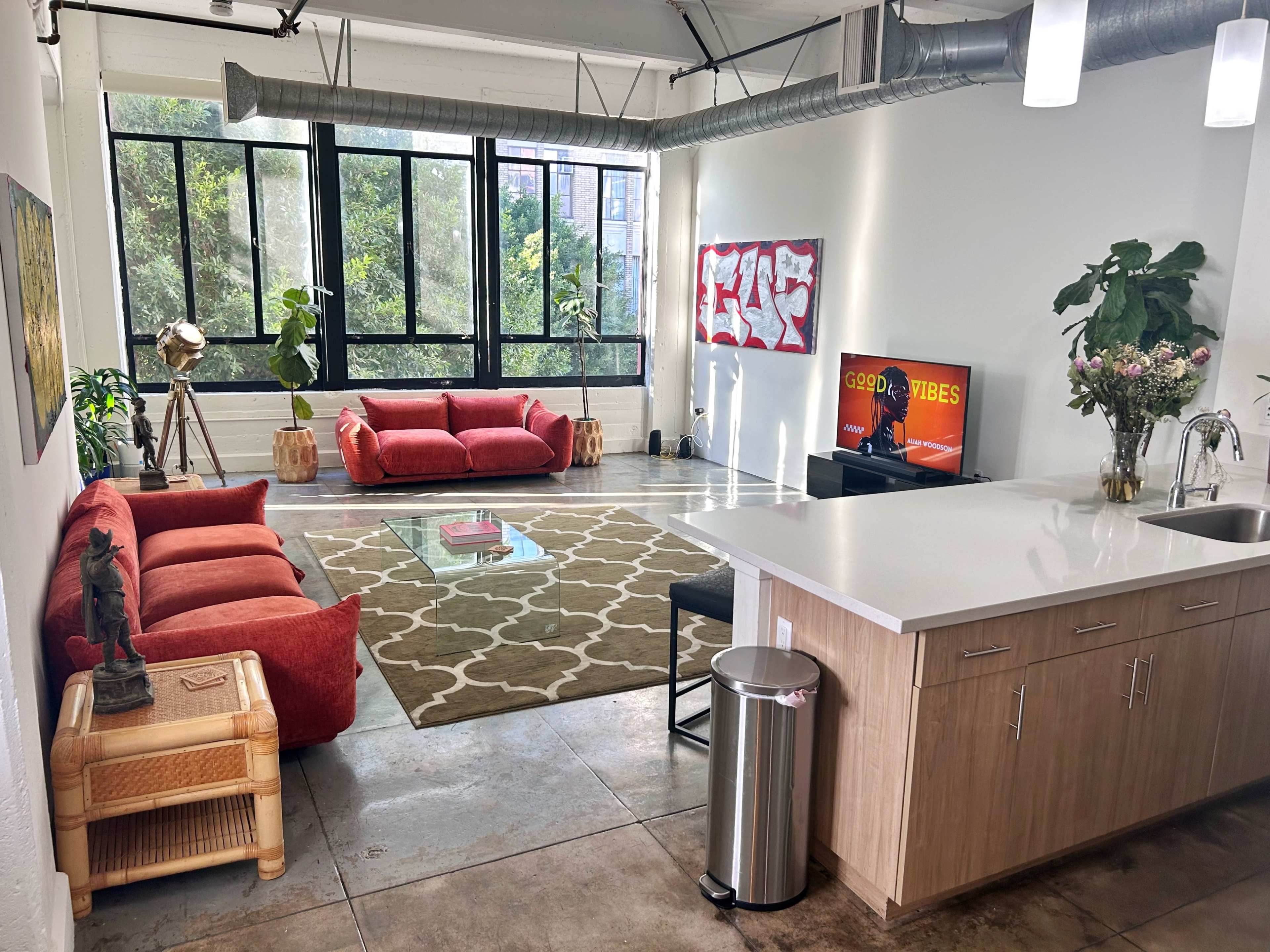 Industrial Modern Bohemian Loft in DTLA | Movie Set + Photo Studio, Los ...