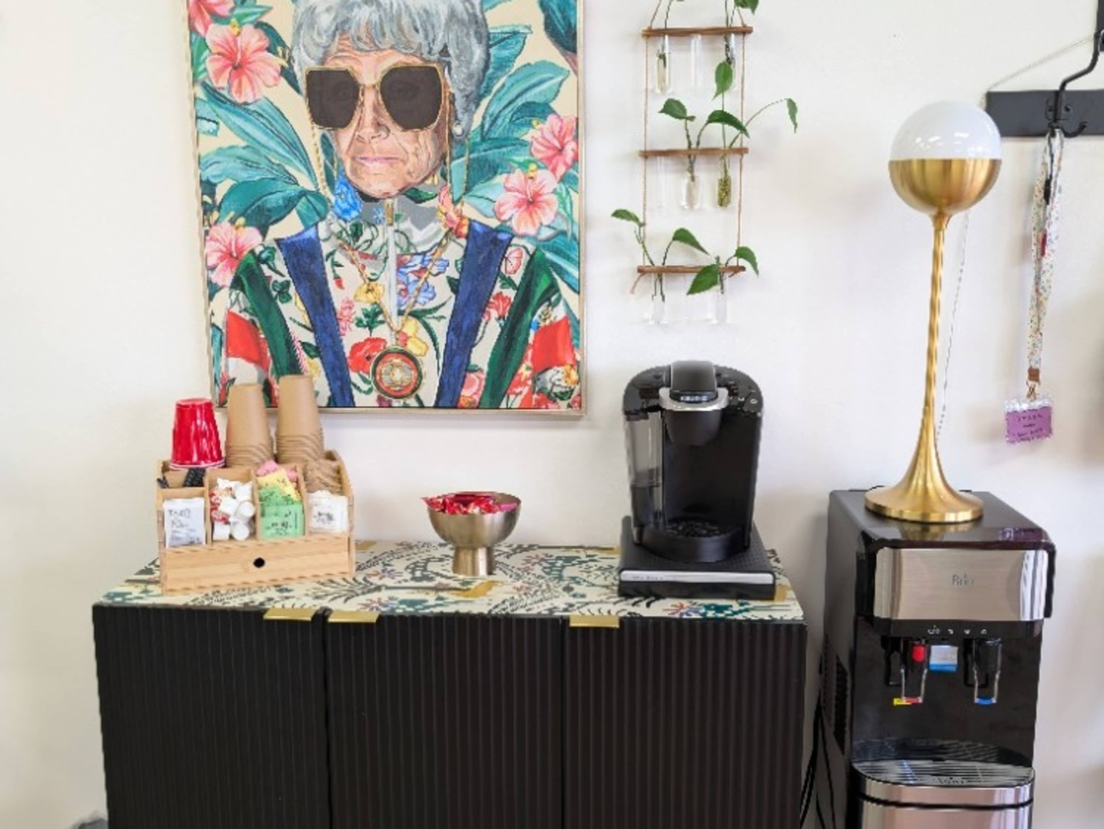 Blooming Blossoms | Cozy Suburban Flower Studio, Silver Spring, MD | Off-Site | Peerspace