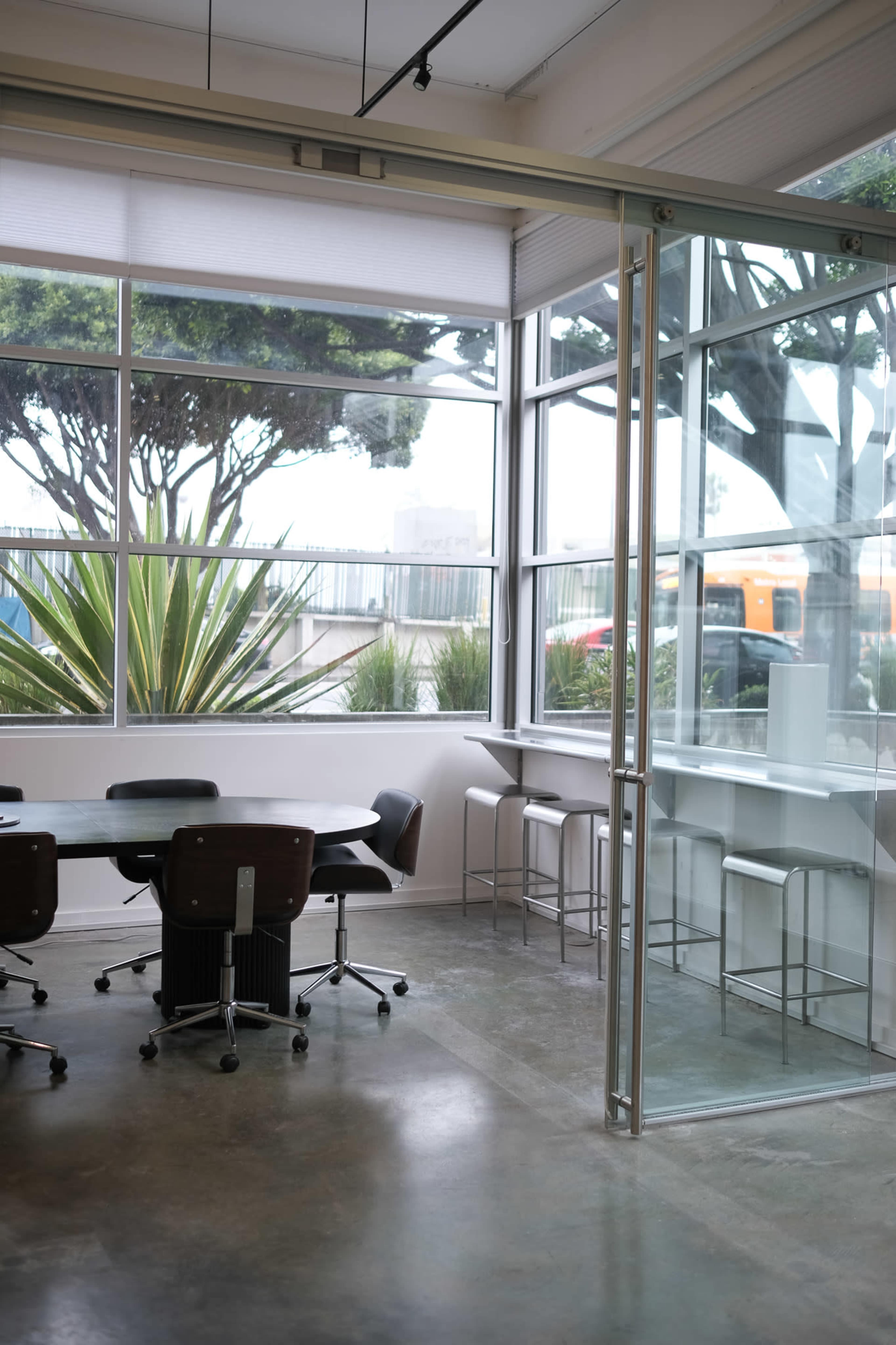 Venice Photo Studio with Beautiful Natural Light and Double Cyc Wall ...