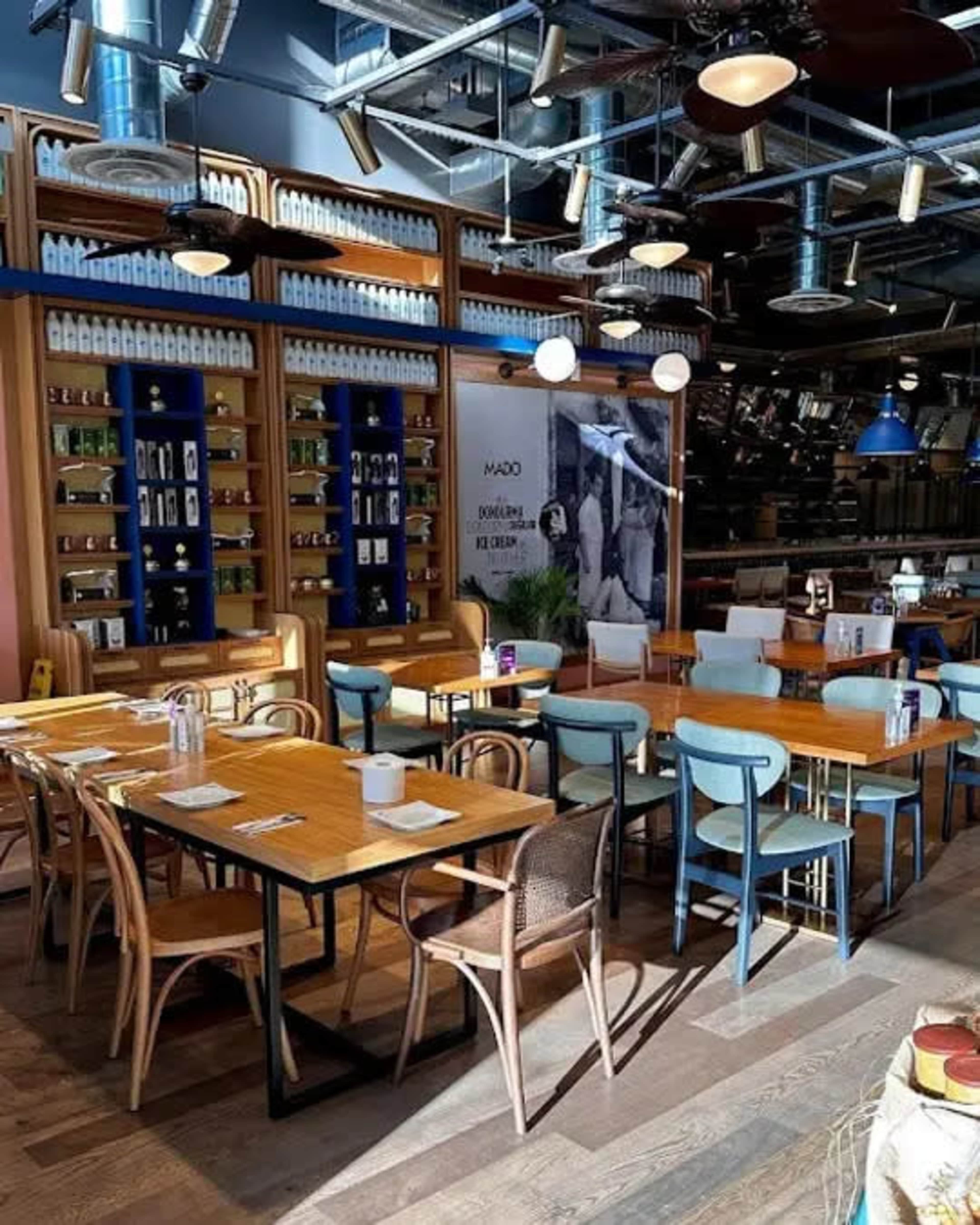 Host Nest | Maddo Restaurant Square One, Toronto | Production | Peerspace