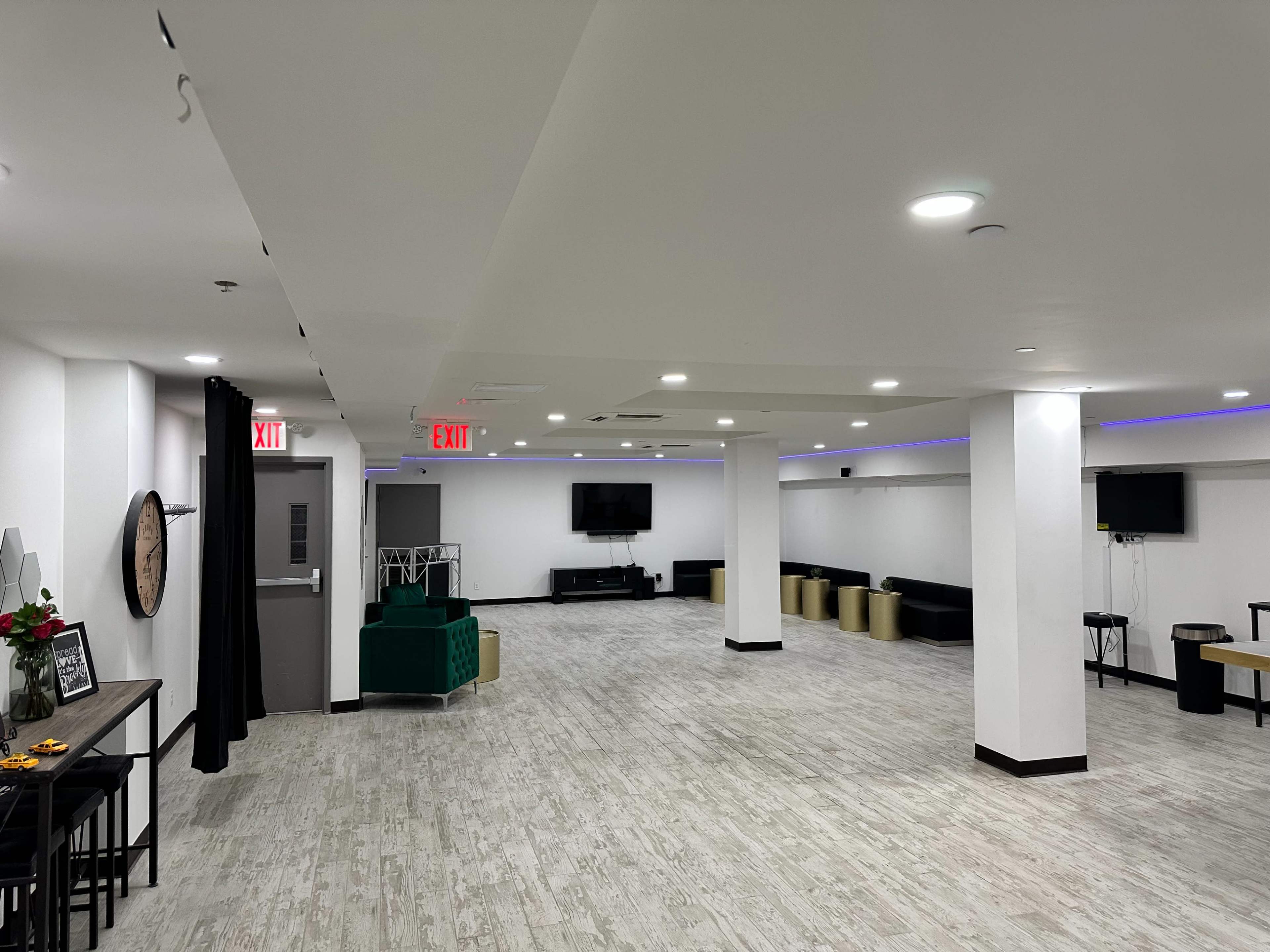 Brooklyn's Modern Retro Event Space, Brooklyn, NY | Event | Peerspace
