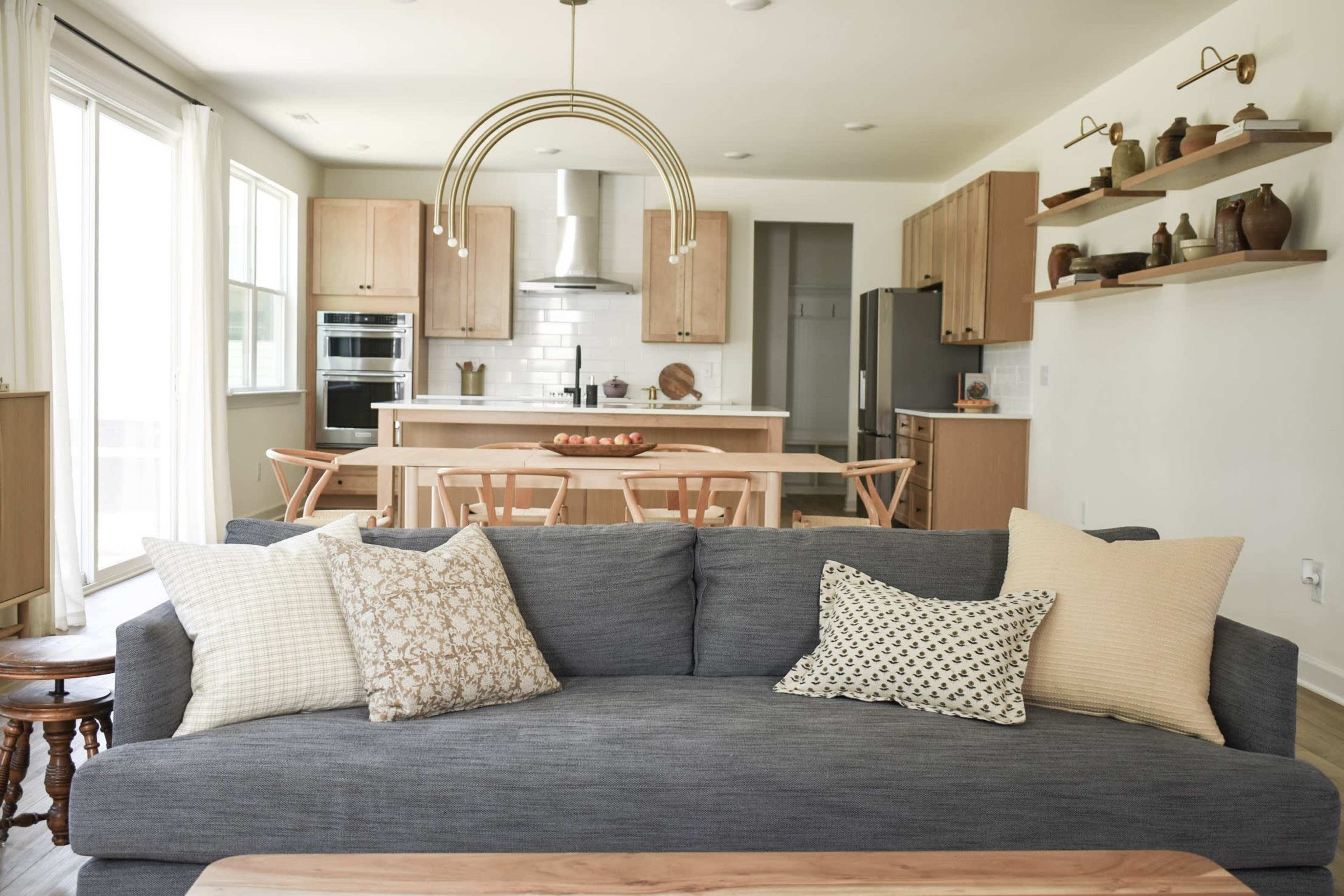 Modern Light-Filled Home with Open Layout – Perfect for Shoots, Garner ...