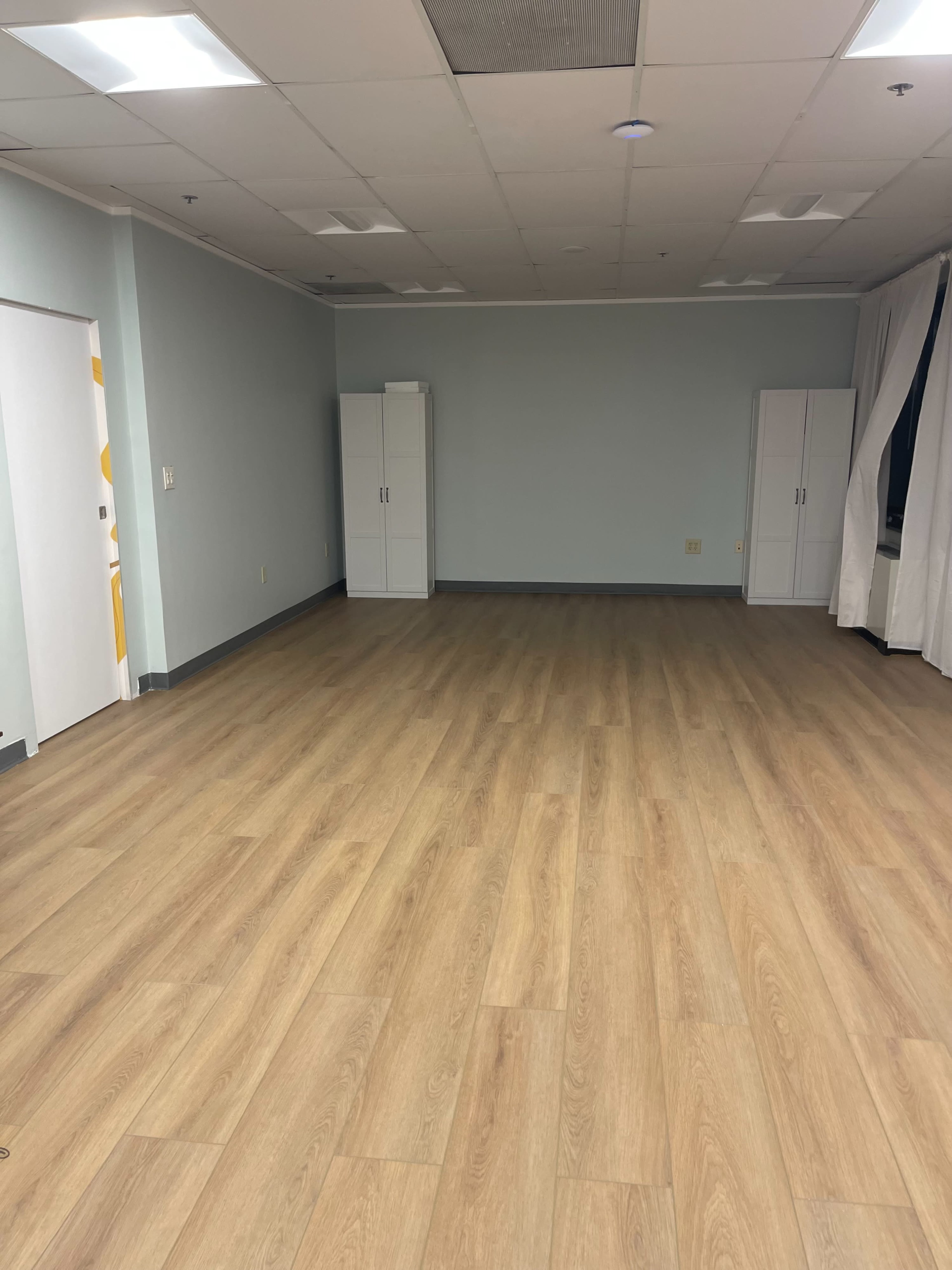 $650 / 120ft2 - Beautifully Furnished Office Suites with 550 sqft ...