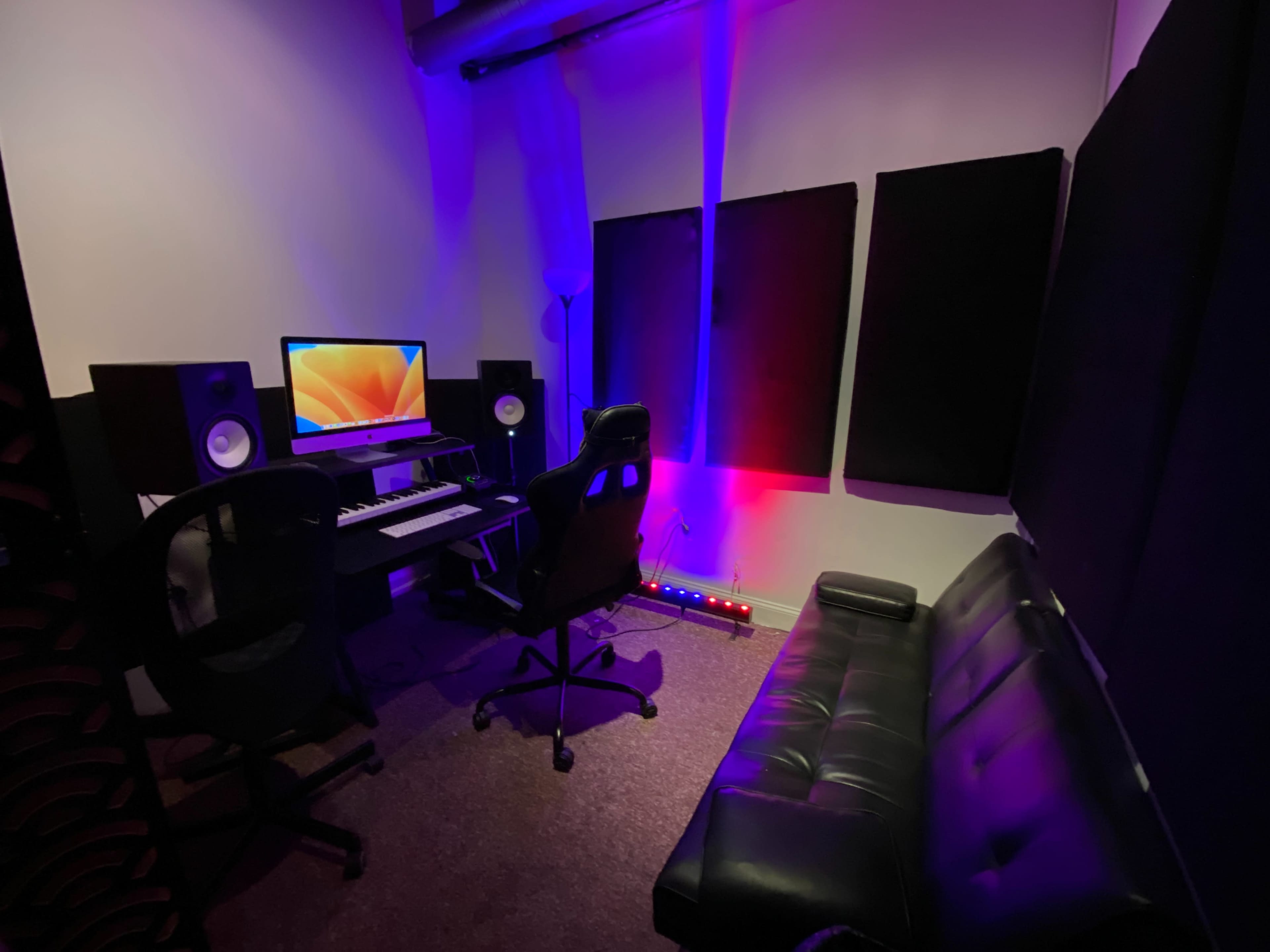 Comfy Recording Studio, Philadelphia, PA | Production | Peerspace