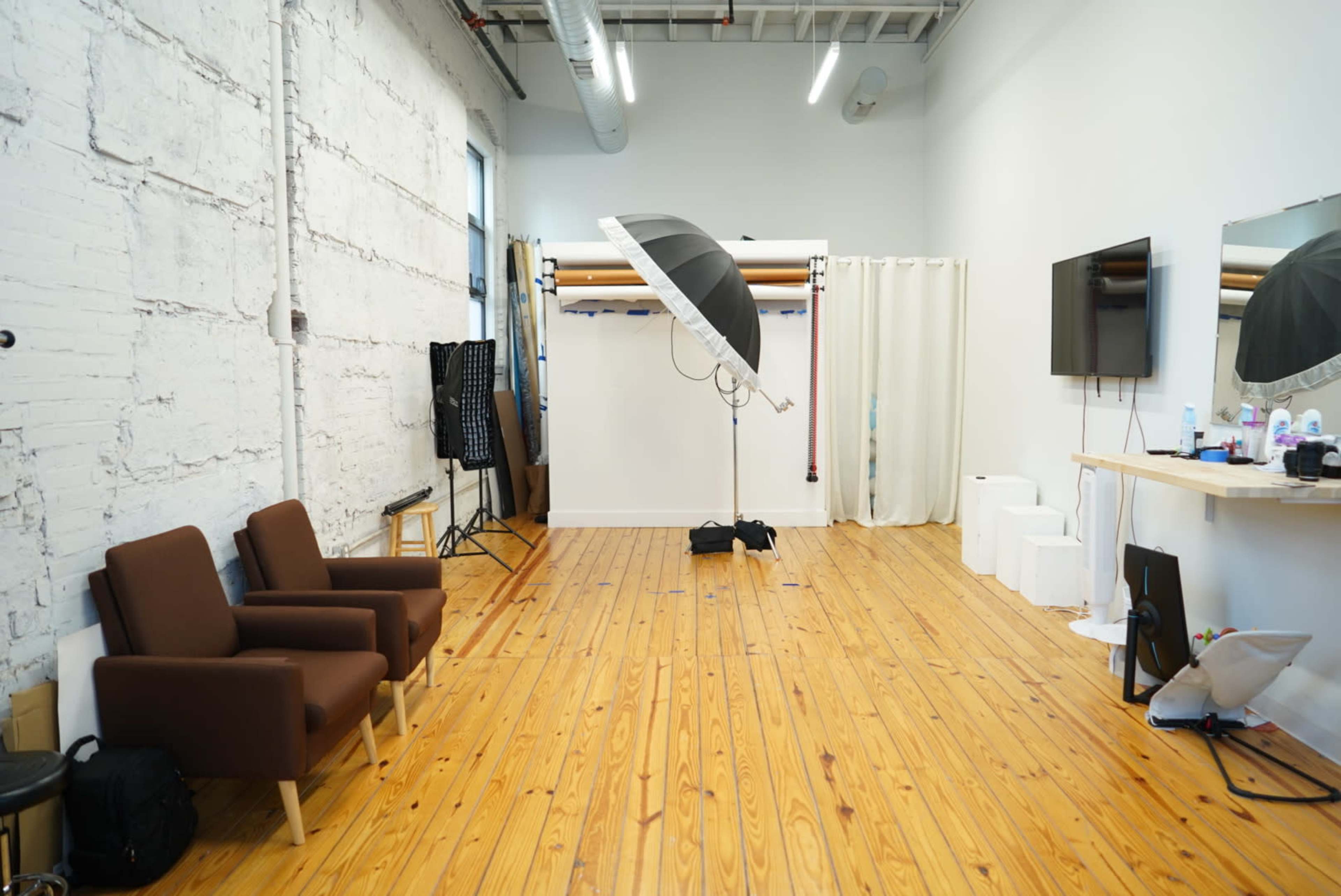 Historical Germantown Studio with Natural Light, Philadelphia, PA ...