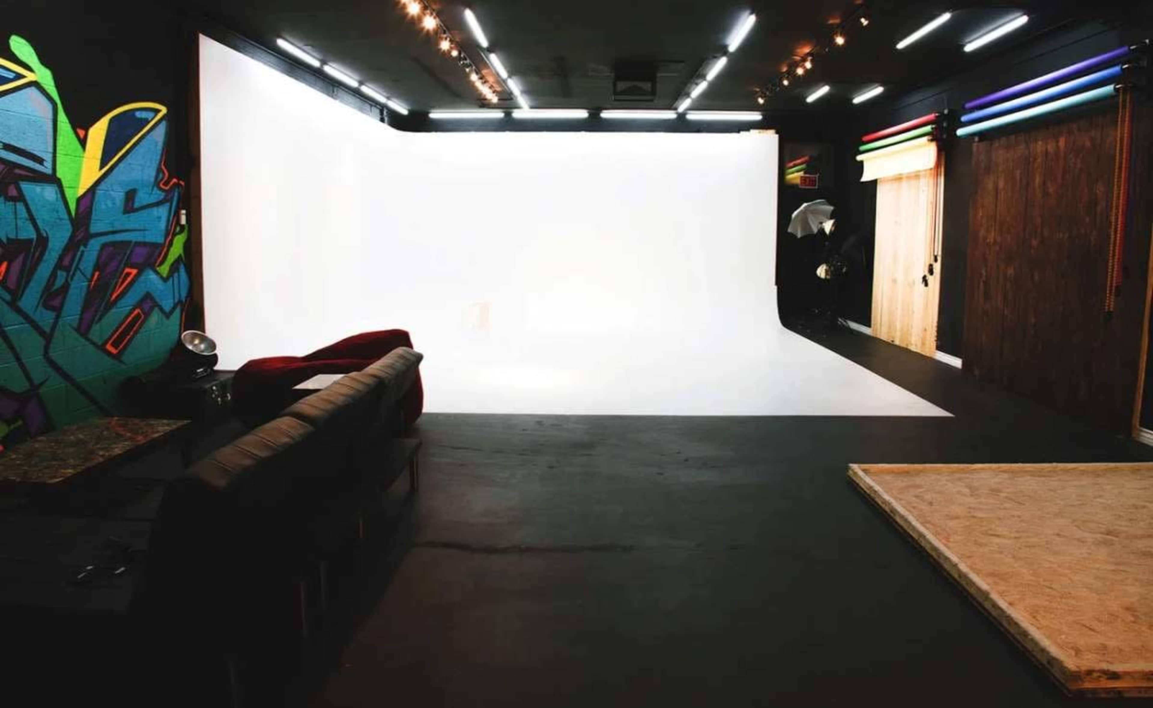 Creative Space LV - Studio C, Las Vegas, NV | Production | Peerspace