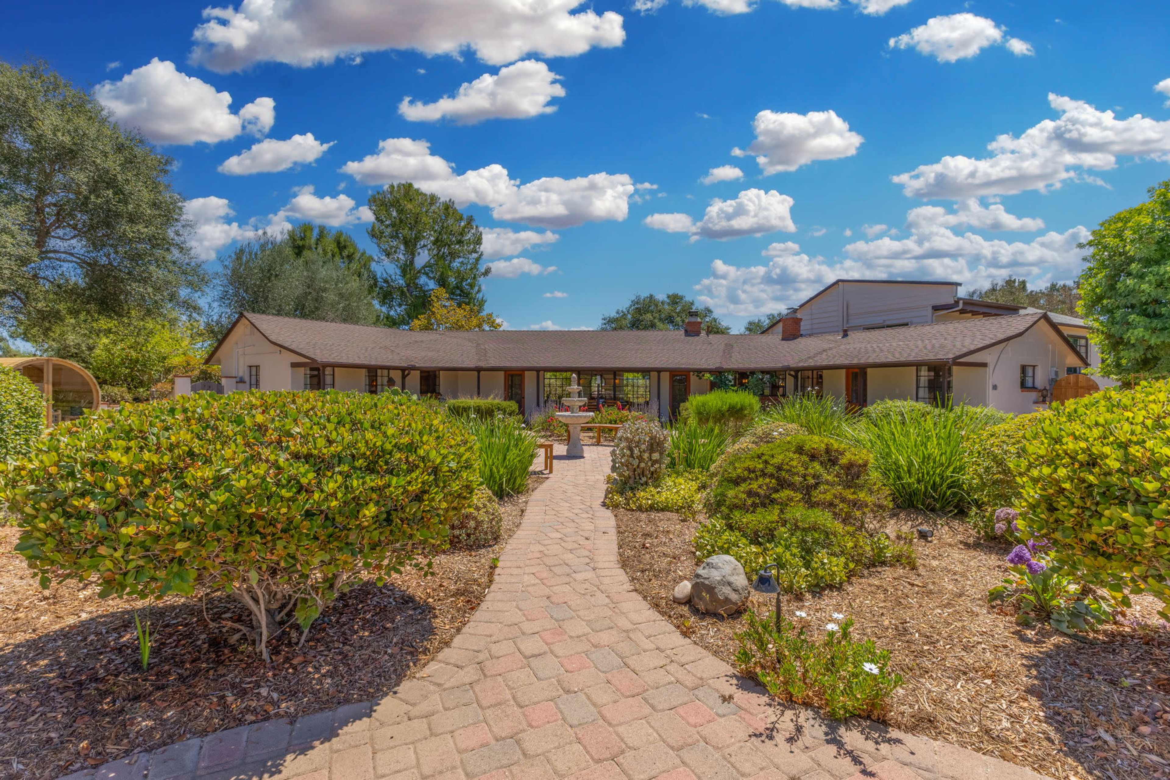 Winterwarm Manor | Chic Wine Country Venue w/ Scenic Views, Fruit Trees ...