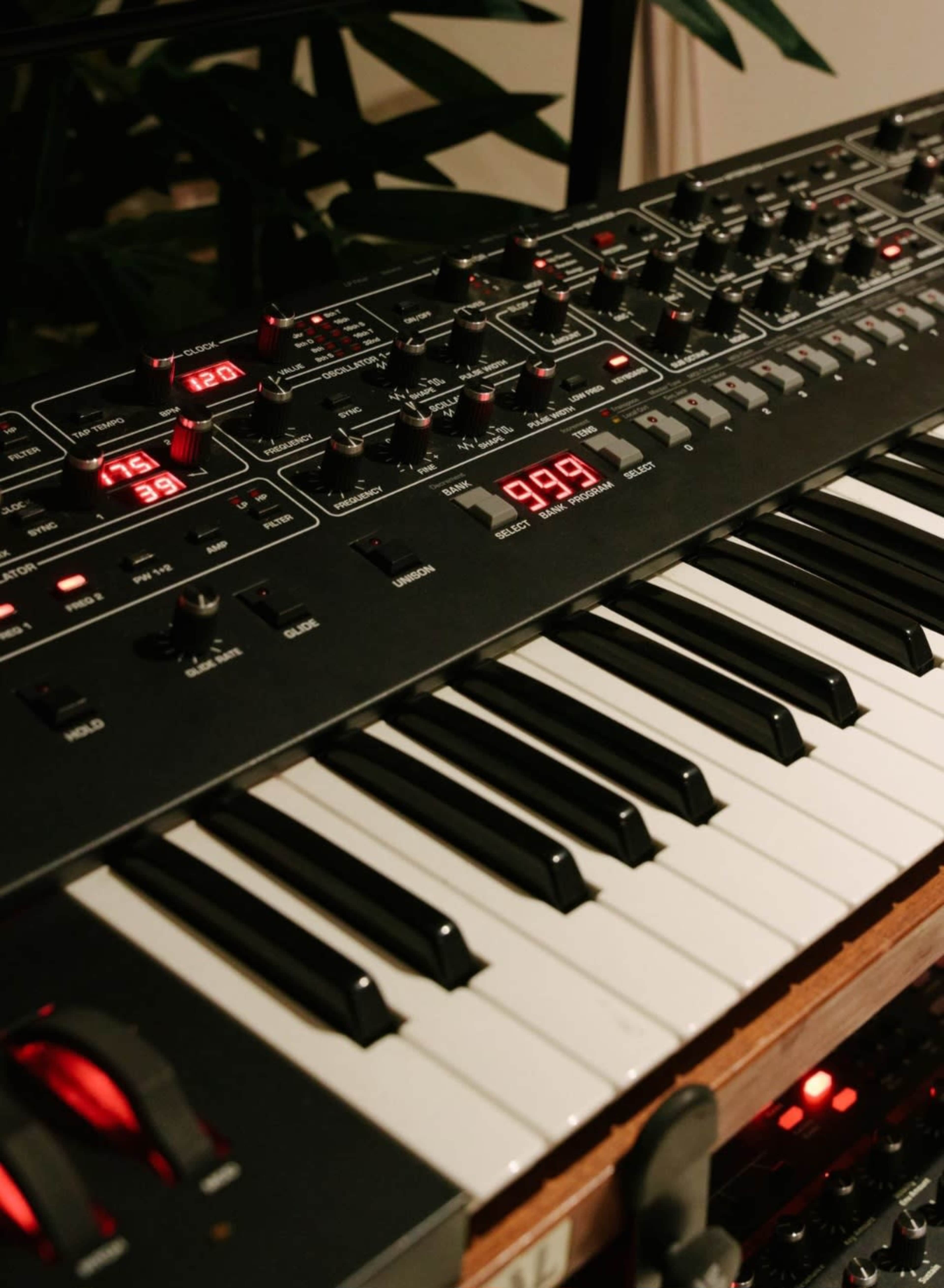 Cozy Recording Studio in Downtown Toronto, Toronto | Production | Peerspace