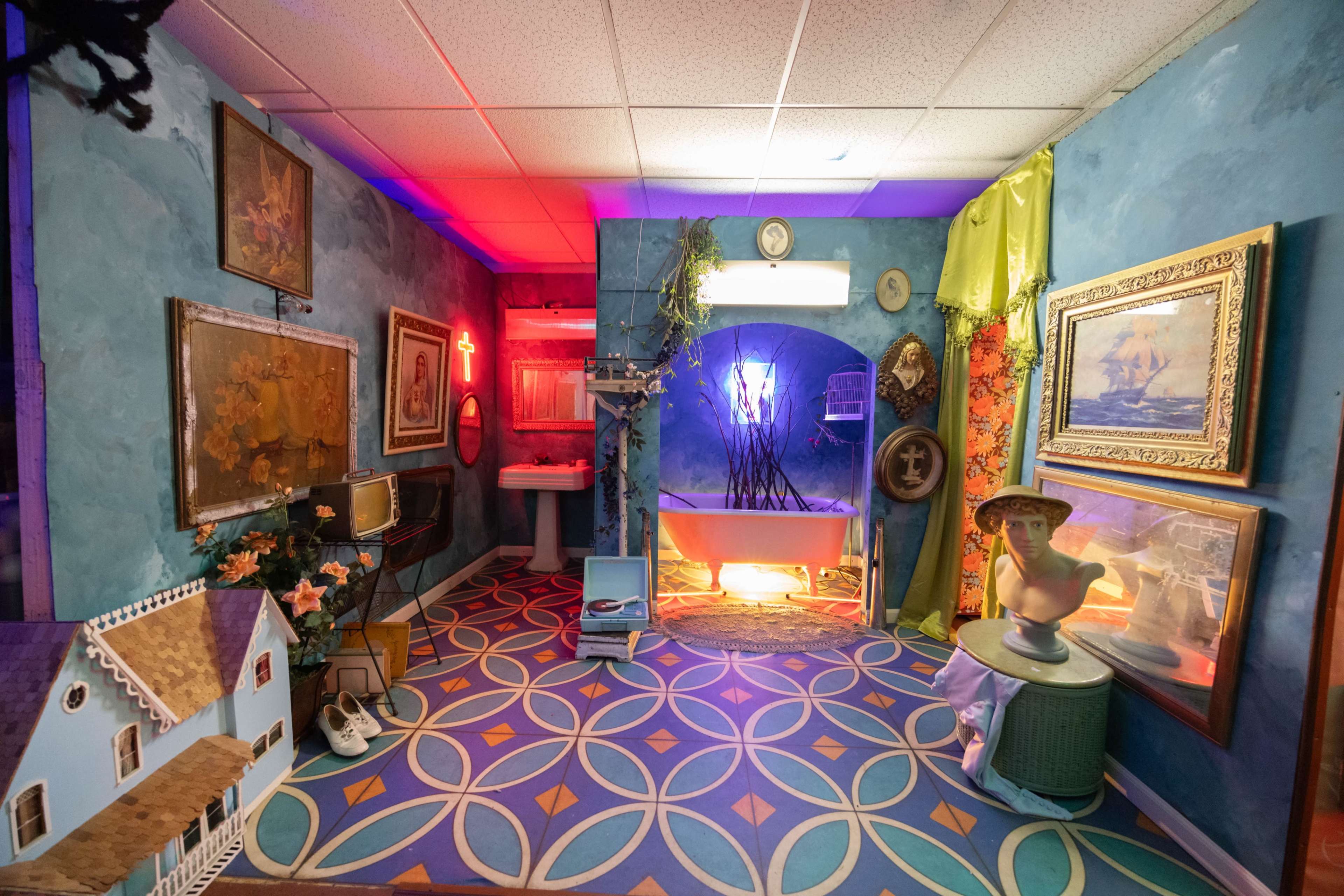 Surreal Downtown Photo Studio In Historic Mill Building, Manchester, NH ...