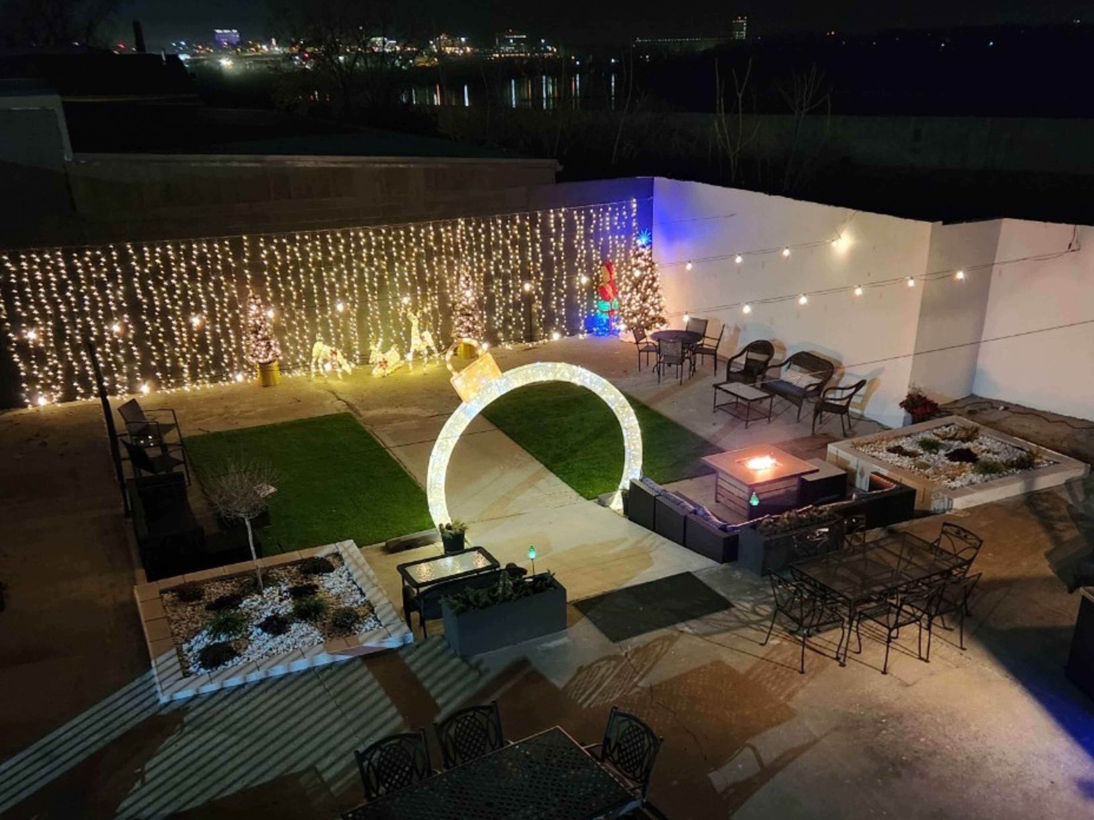 Riverview Event Space offers Contemporary Space Located on the Missouri ...