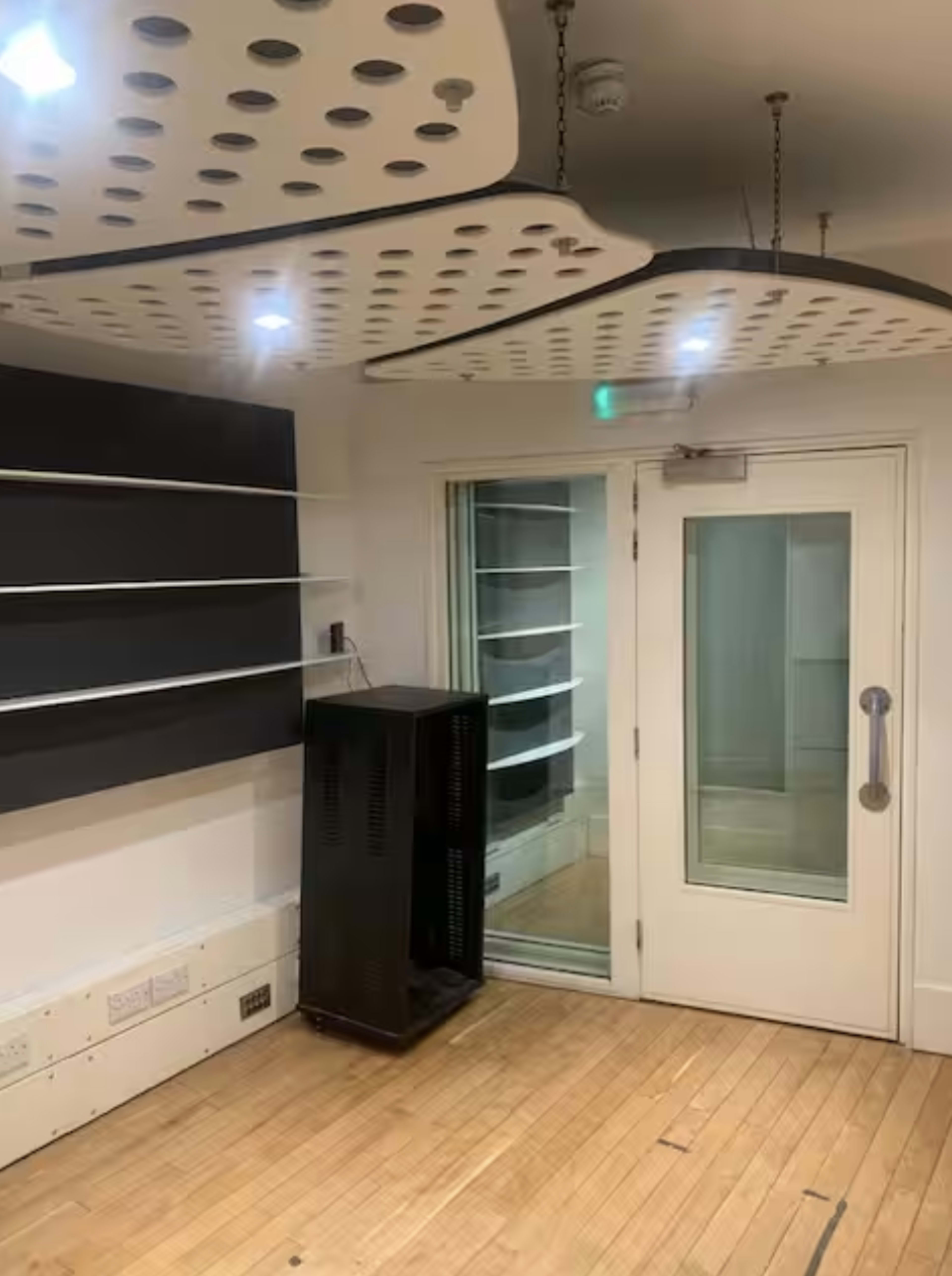 Studio J, London | Production | Peerspace