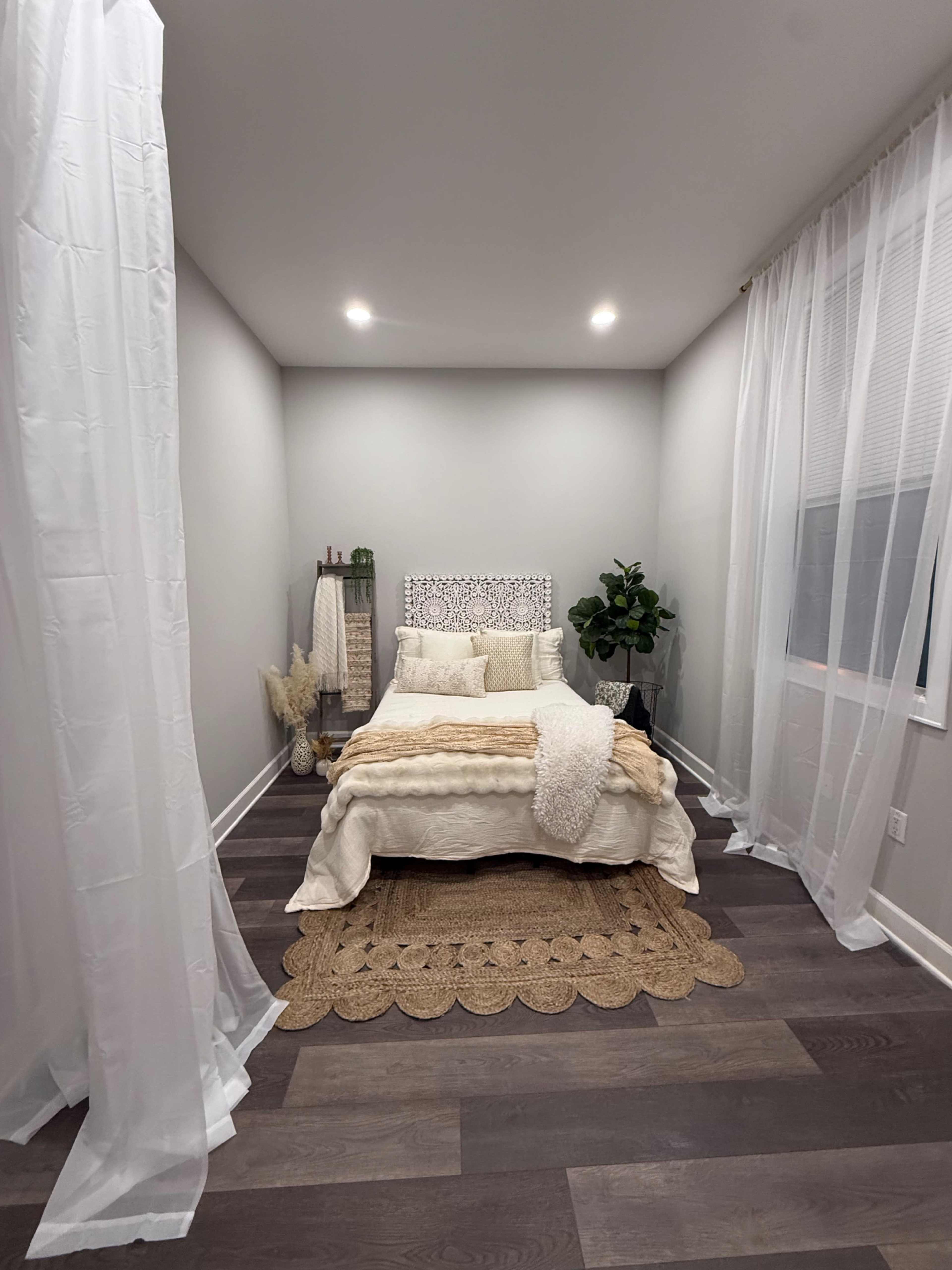 EC Studio | All-Inclusive Multi-Set Photography Studio With Lighting ...