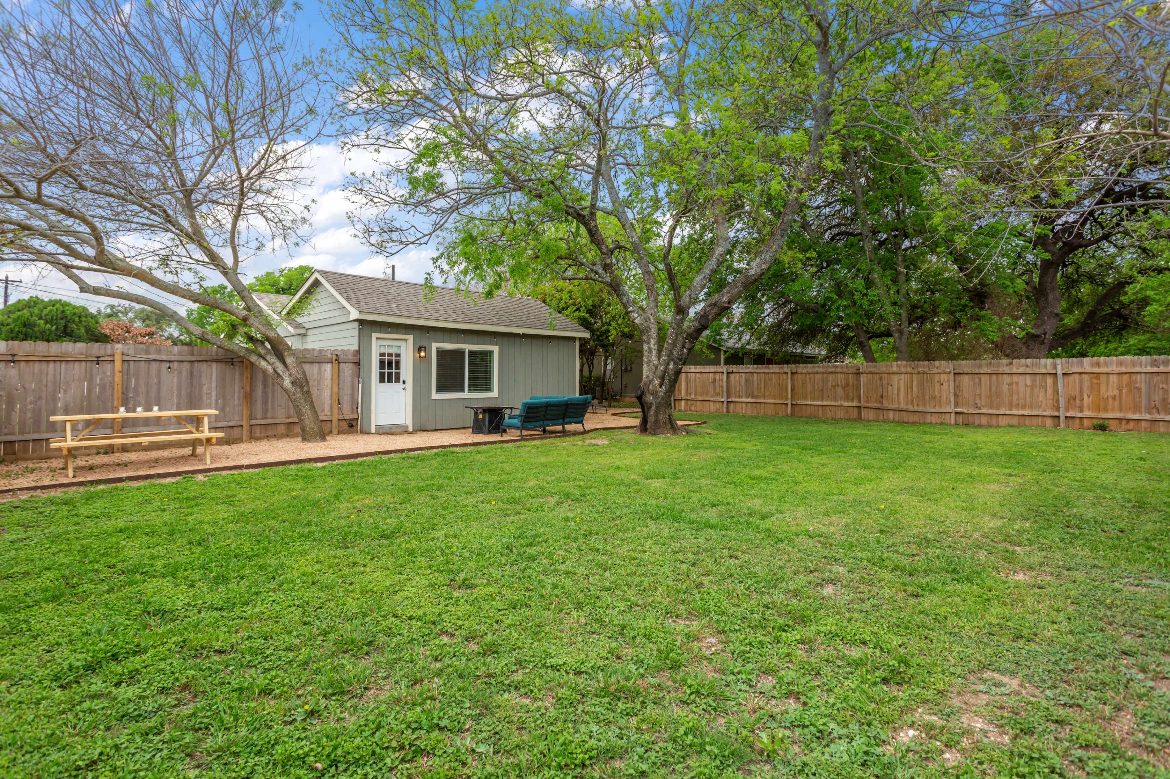 Yellow Bell | Downtown Cottage with Versatile Spaces, Georgetown, TX ...