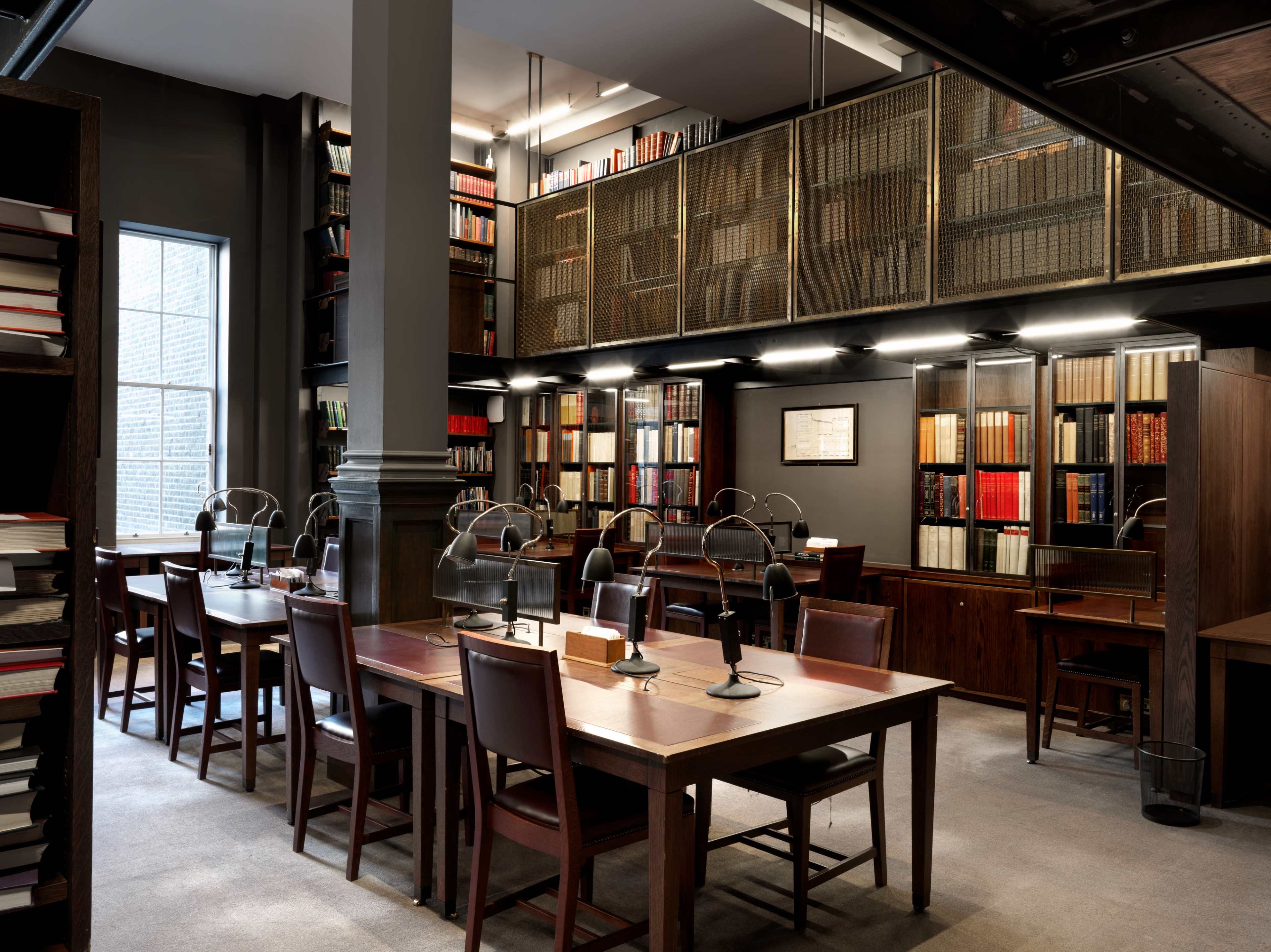 The London Library | Central London Quirky Historic Library, London ...