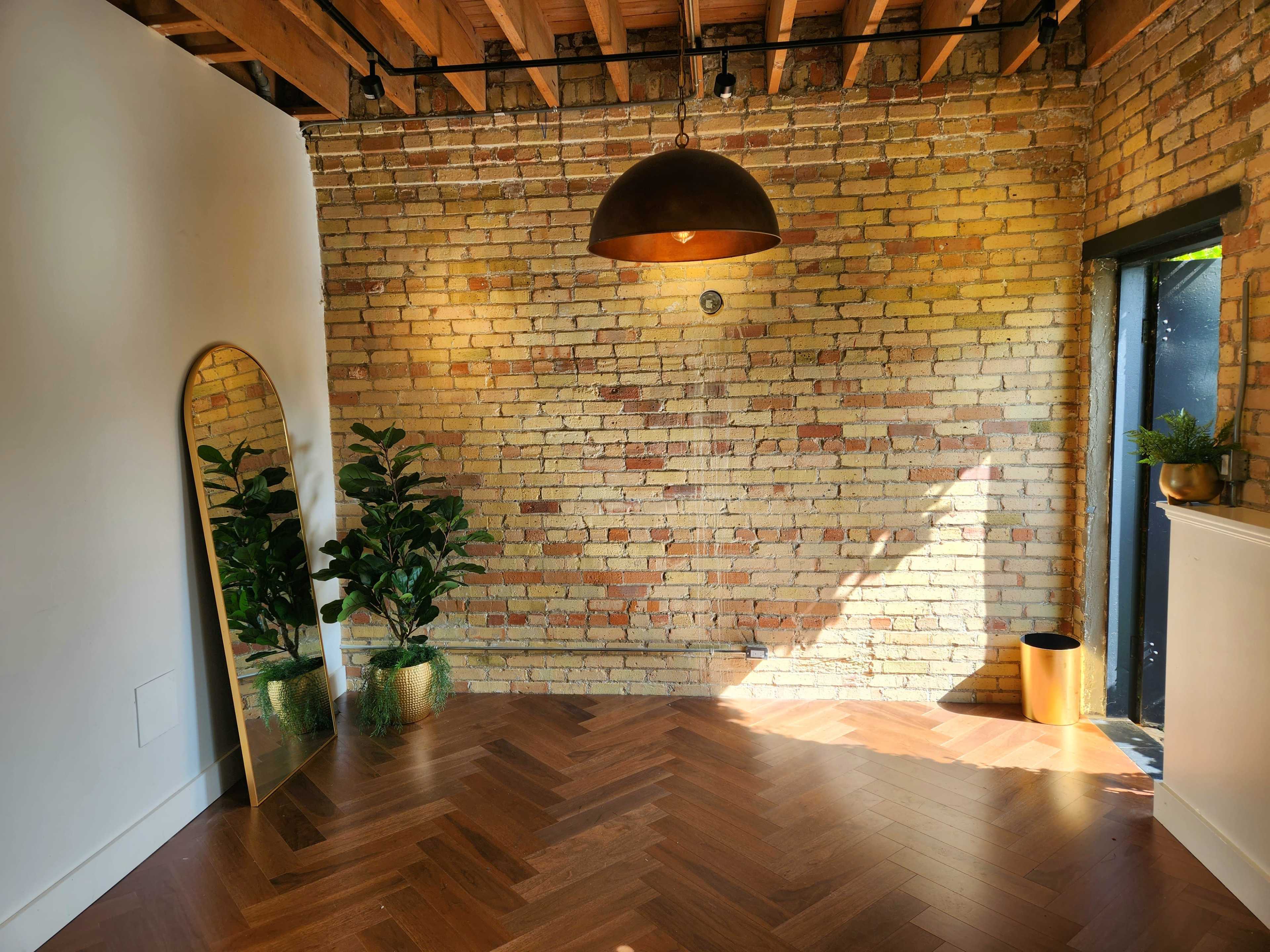 Loft Space with Full Kitchen, Exposed Brick, Wooden Floor with Photo ...