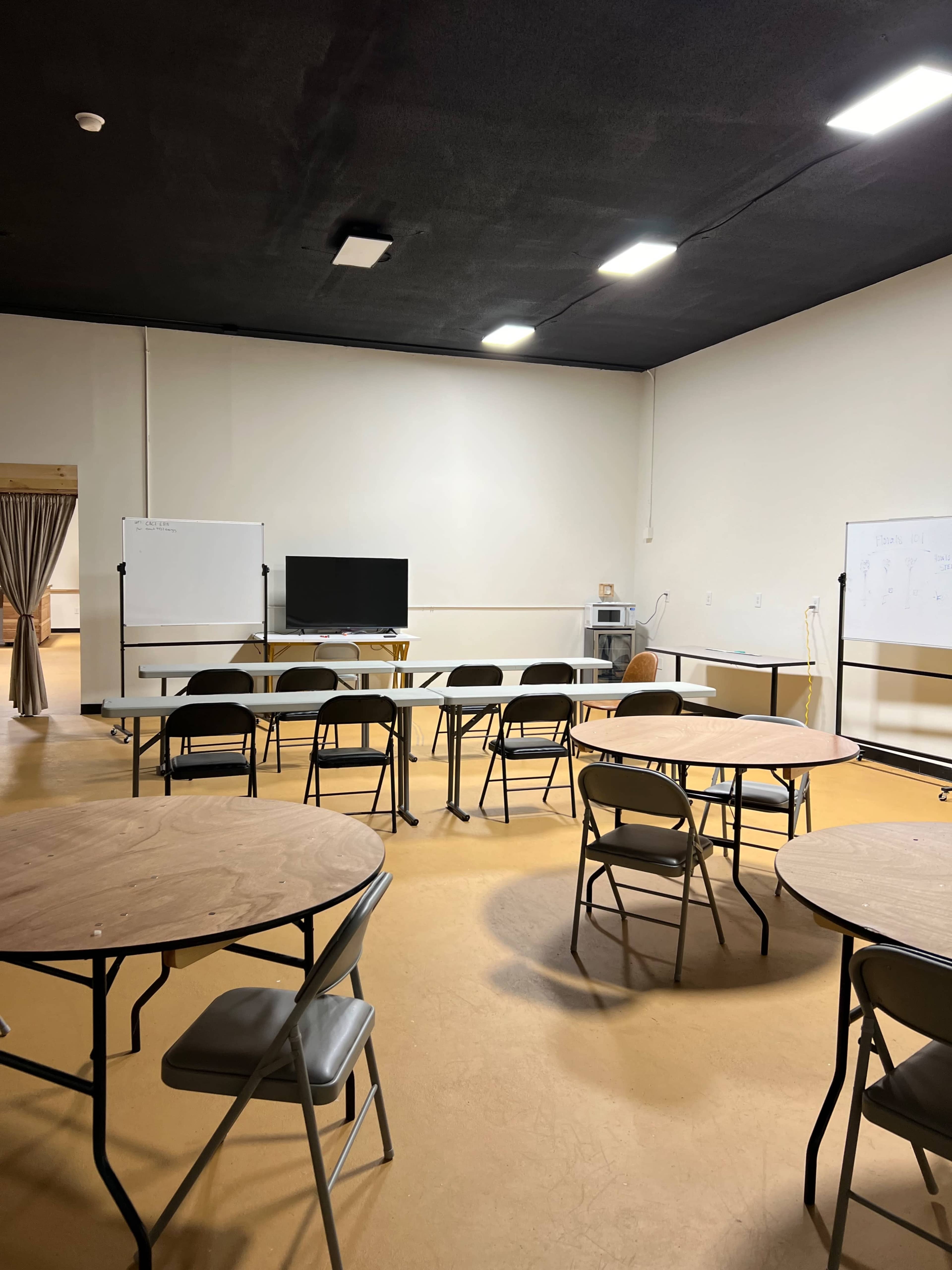 Secluded Boho Event venue with onsite parking, Windsor, CT | Off-Site | Peerspace