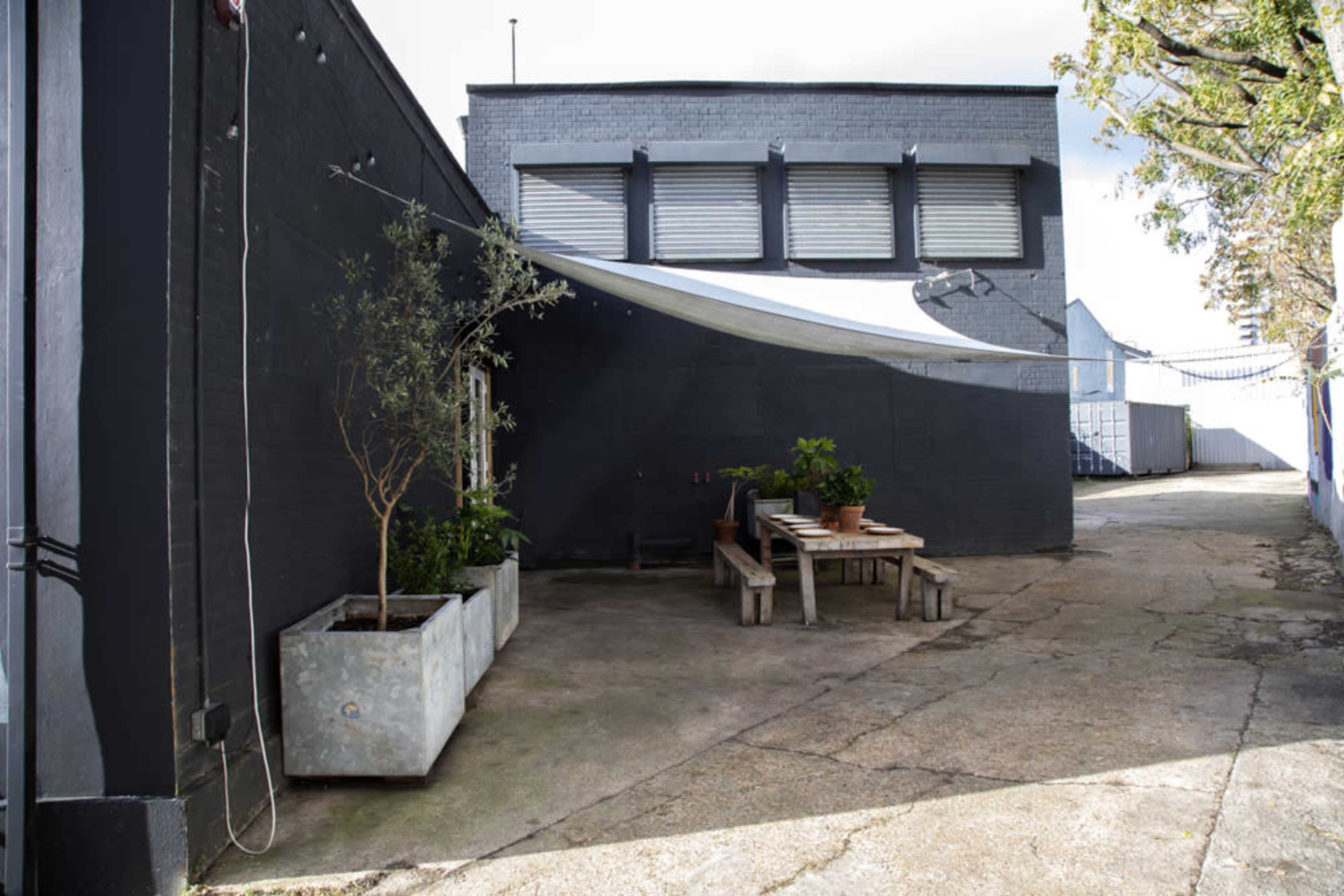 Private courtyard suitable for music video's, outdoor filming, car ...