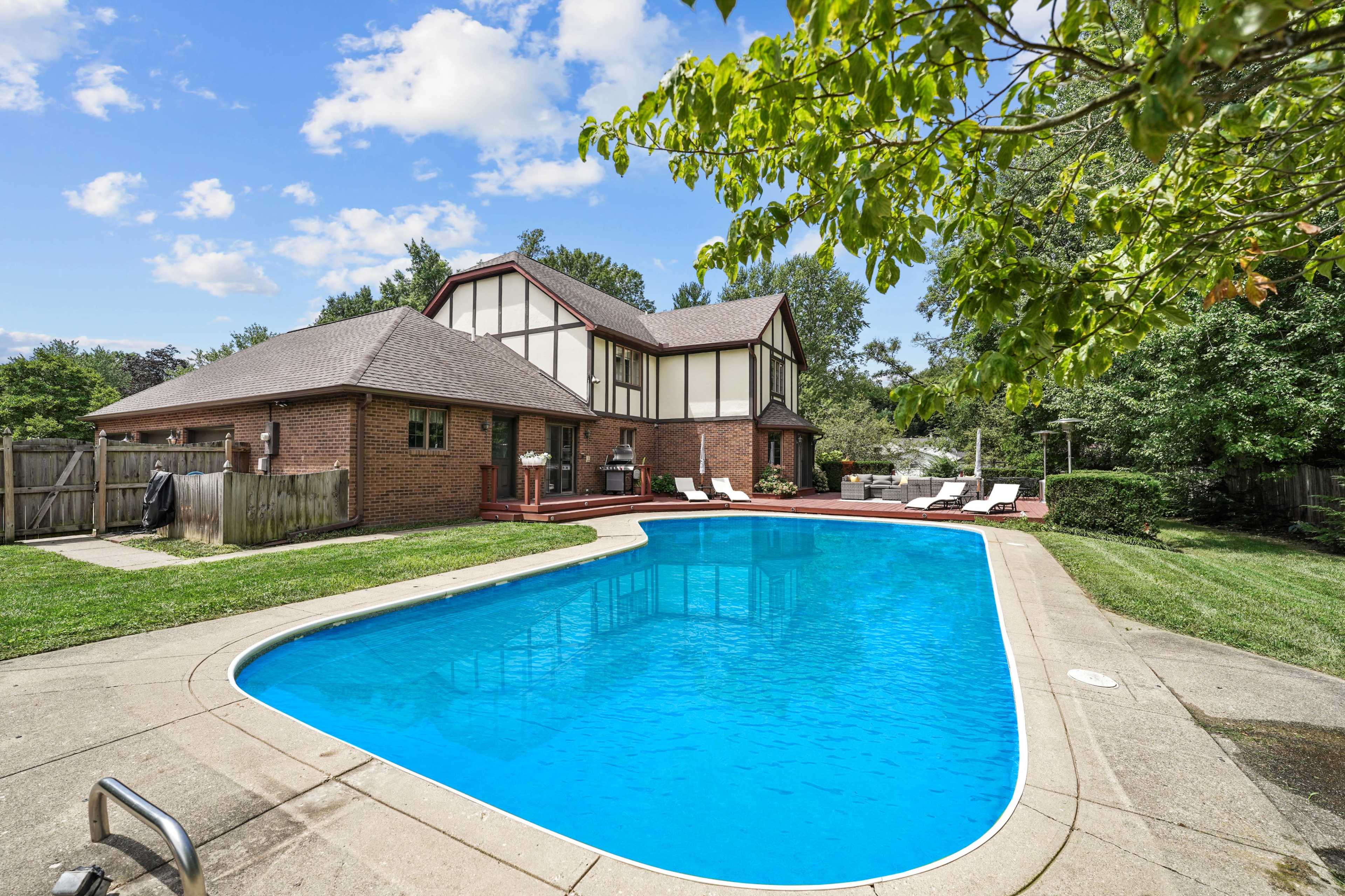 LuxeVilla-Pool-GameZone-Sleeps14-Kid|PetFriendly, Terre Haute, IN | Event | Peerspace