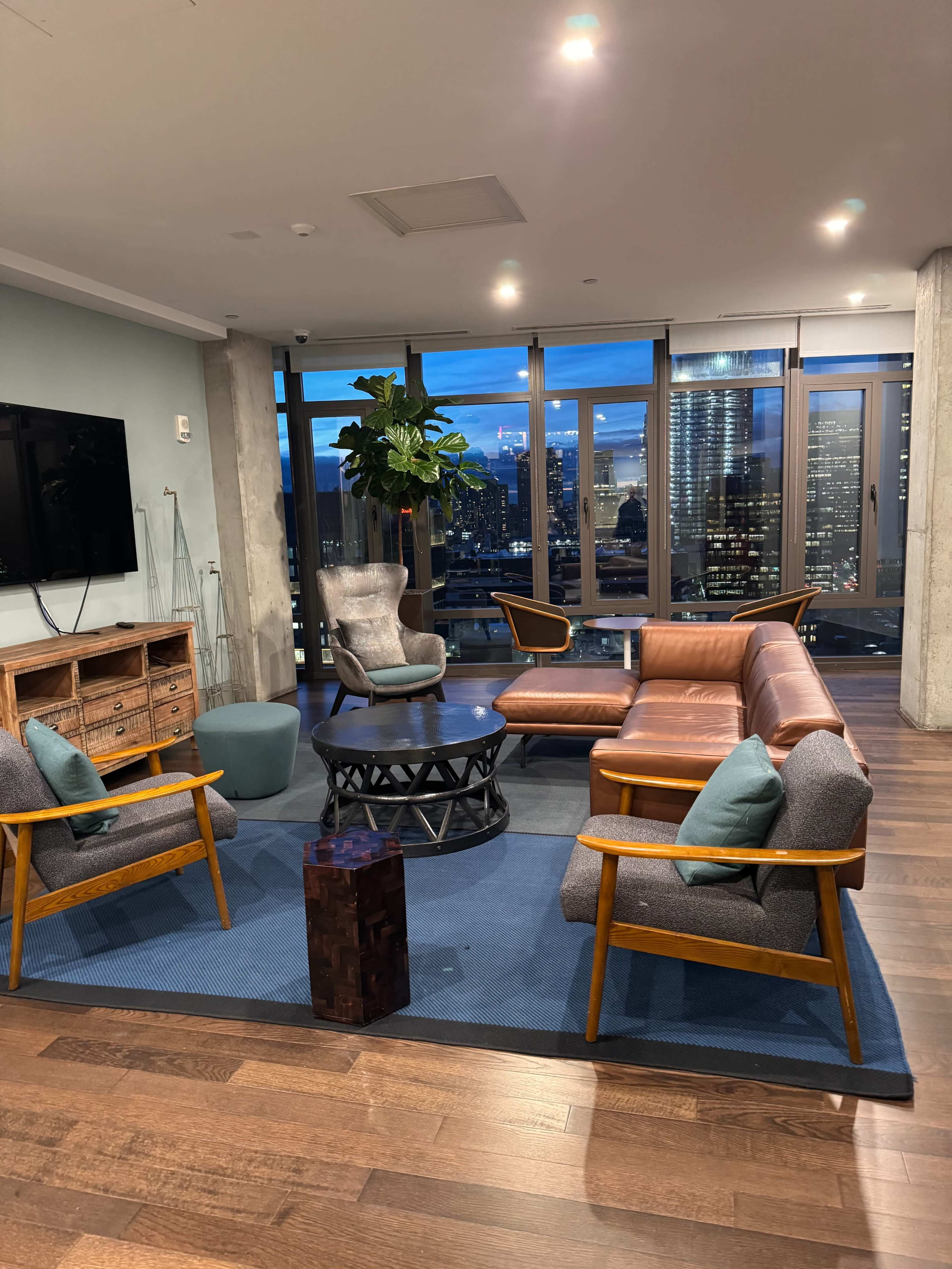 Fort Point SkyLounge and Roof Deck with Stunning Seaport Views!, Boston ...