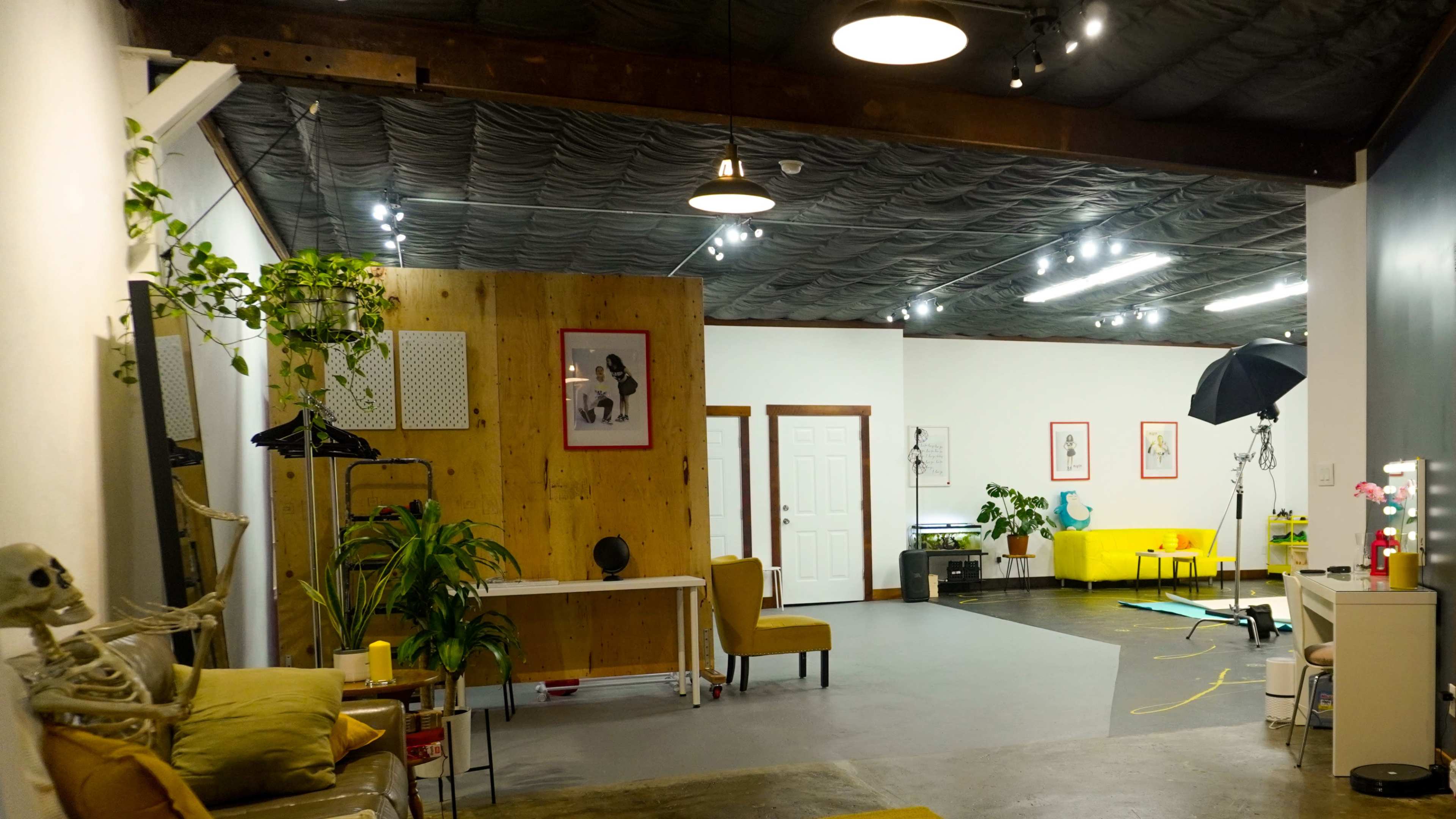 Beautiful modern photography and video production studio., Portland, OR ...