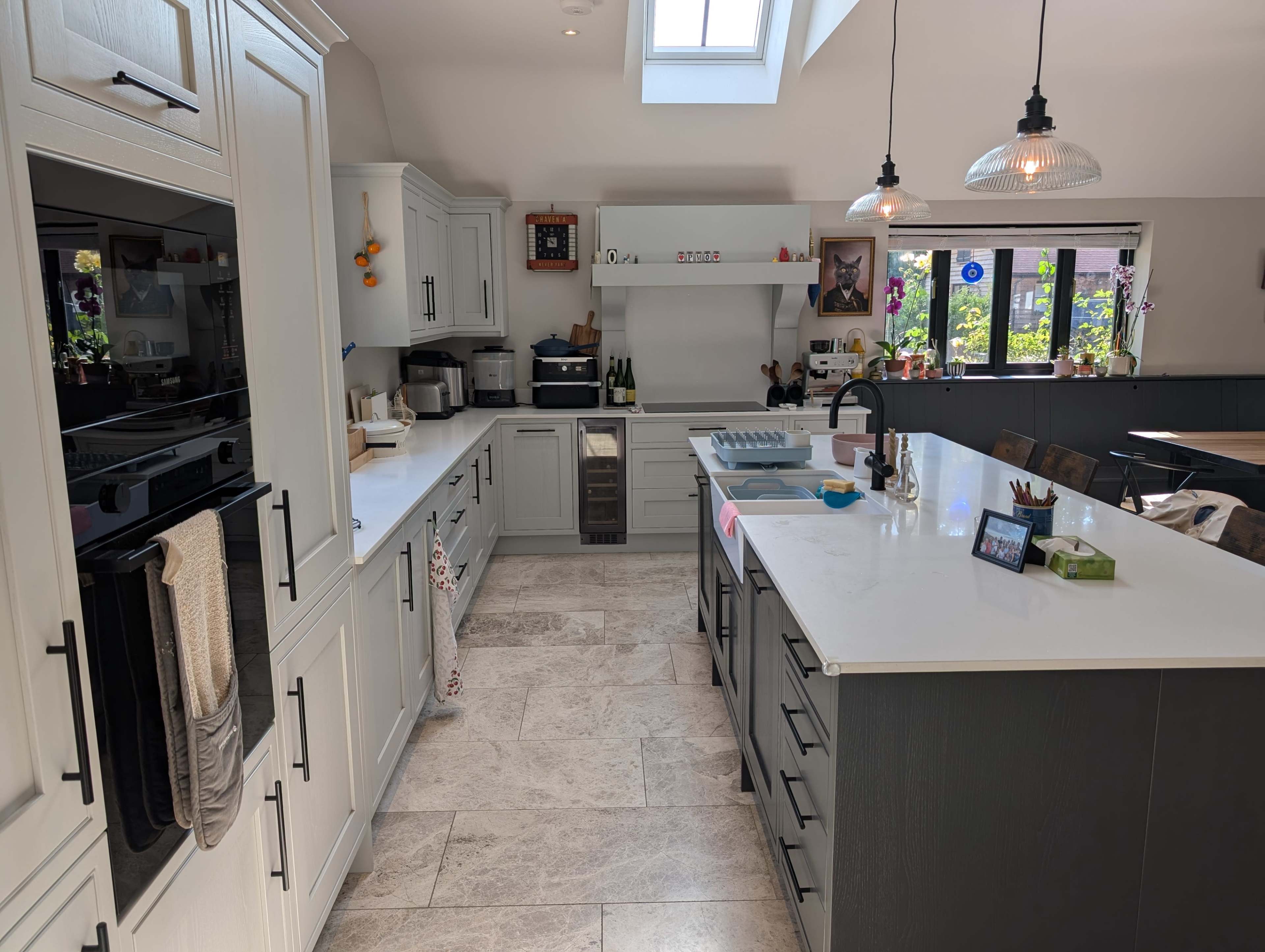 Detached barn conversion family home in beautiful Surrey, Cranleigh ...