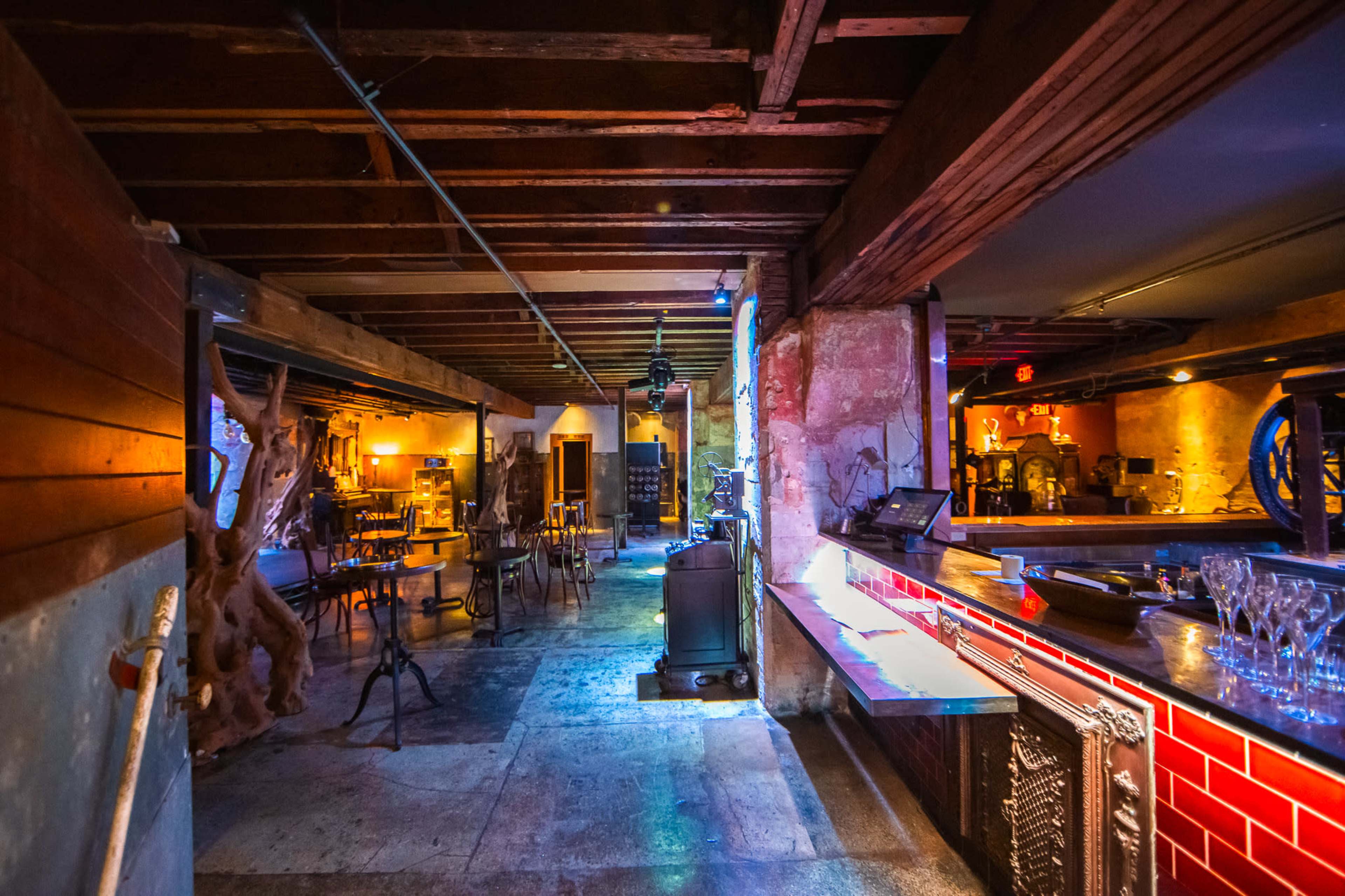 UNIQUE BASEMENT/SPEAKEASY, los angeles, CA | Event | Peerspace