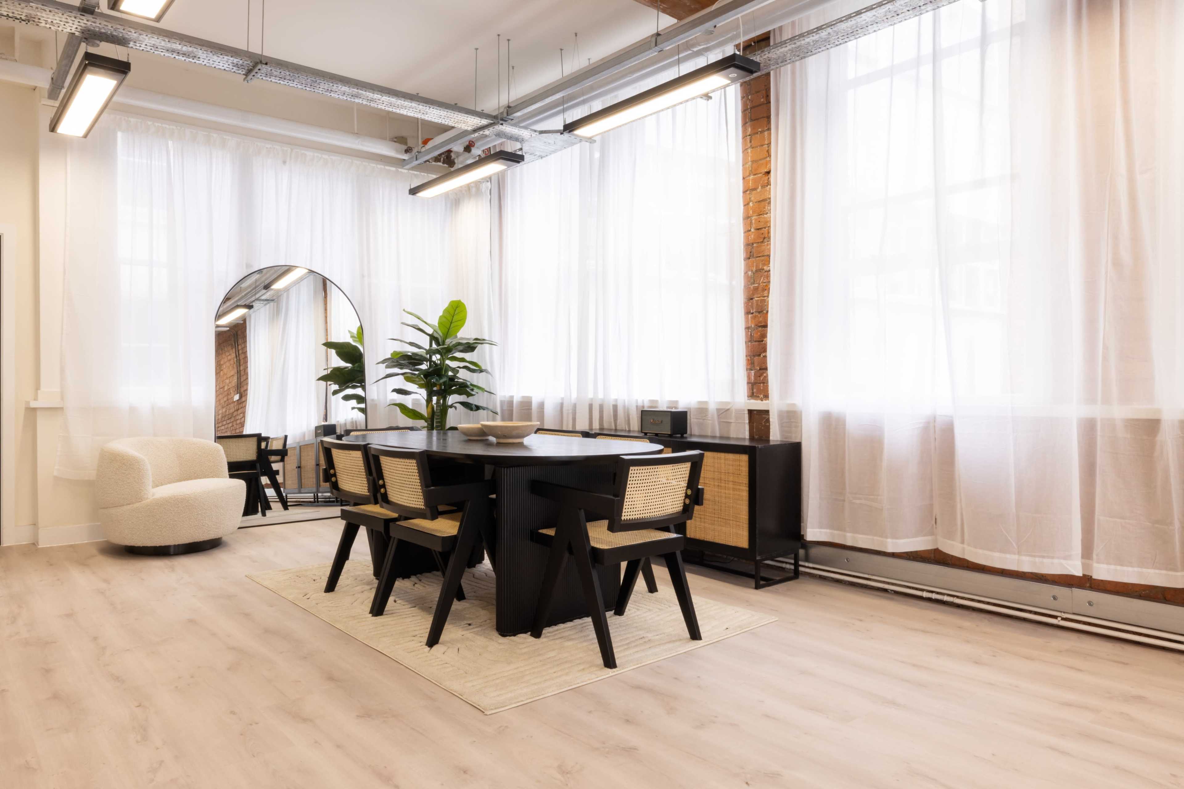 Blank Space Content | City centre studio with natural light, exposed ...